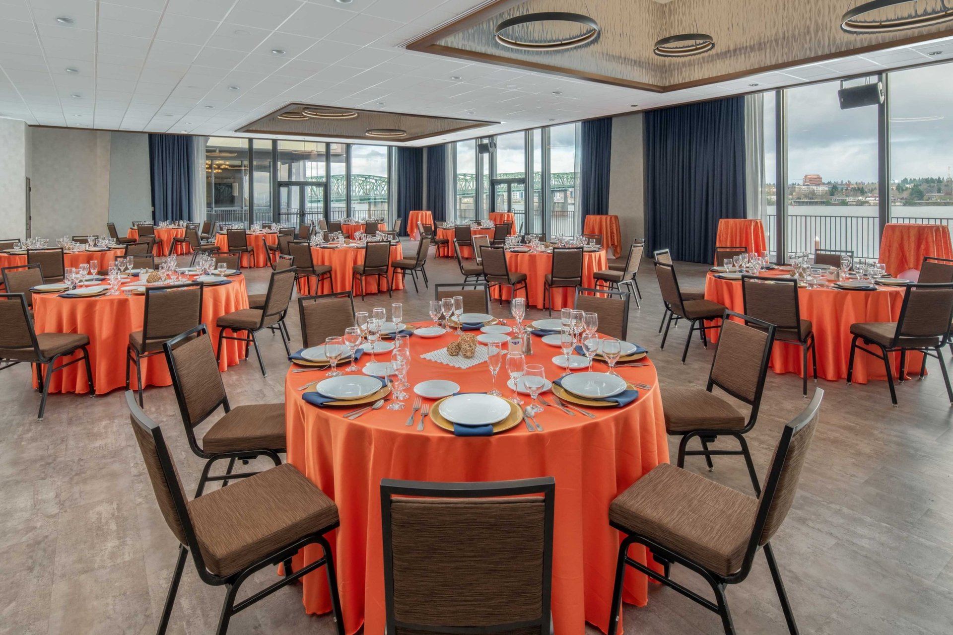 Event Space at Jantzen Beach Bar & Grill - Bar / Club in in Portland ...