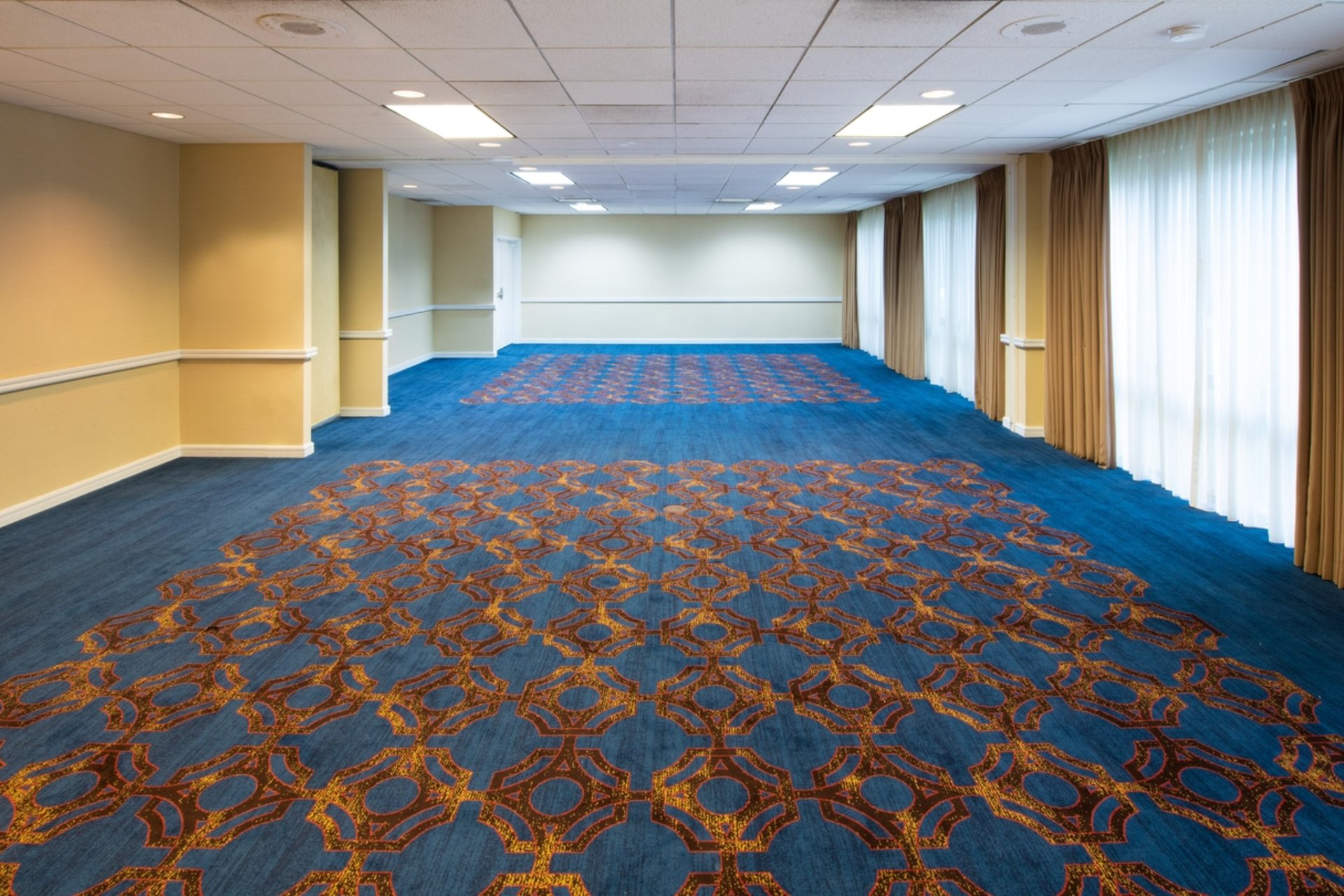 Wisconsin Rooms 1/2 at Sheraton Milwaukee Brookfield Hotel - Hotel in ...