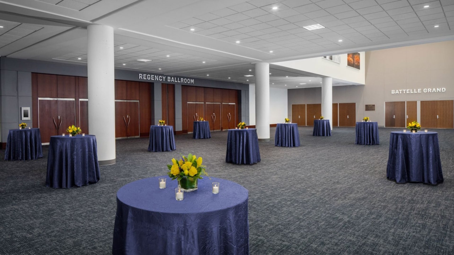 Regency Foyer at Hyatt Regency Columbus - Hotel in in Columbus, OH ...