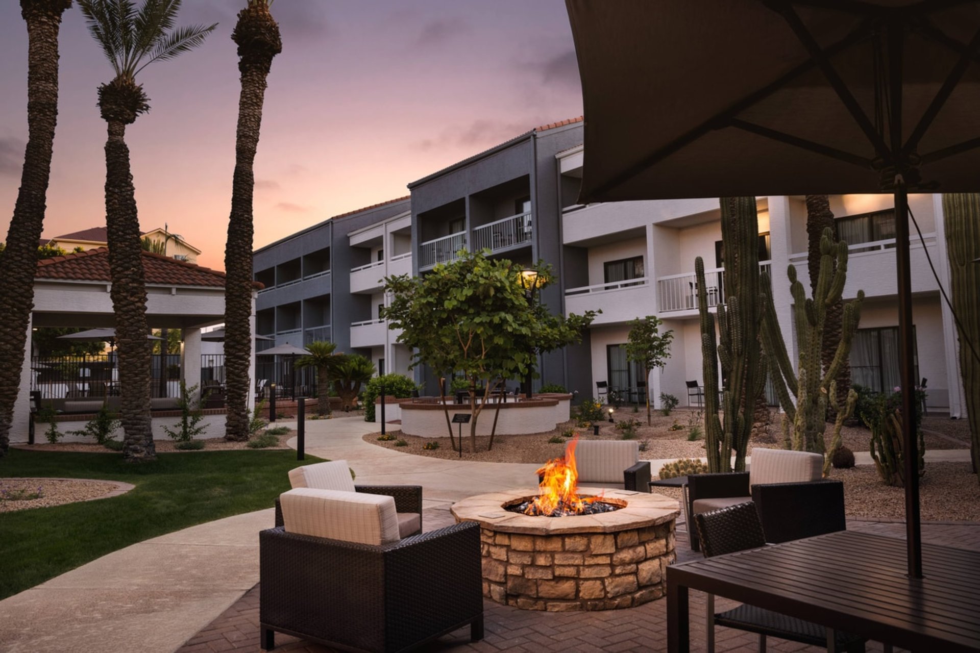 Courtyard Phoenix Mesa - Hotel in Mesa, AZ | The Vendry
