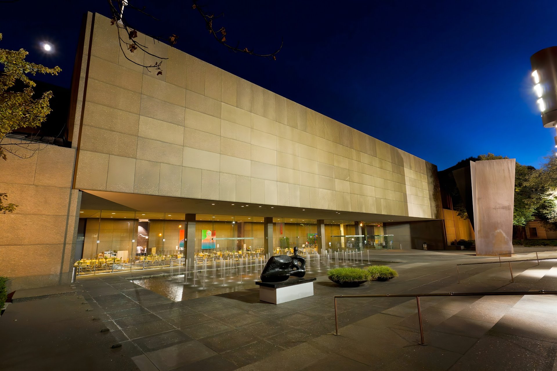 Carnegie Museum of Art - Museum / Gallery in Pittsburgh, PA | The Vendry