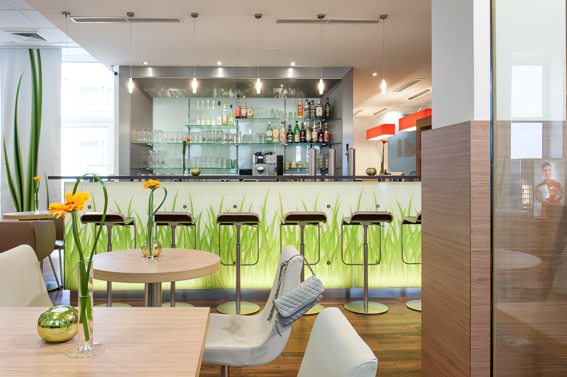 ibis Duesseldorf Hauptbahnhof - Hotel in Düsseldorf, Germany | The Vendry