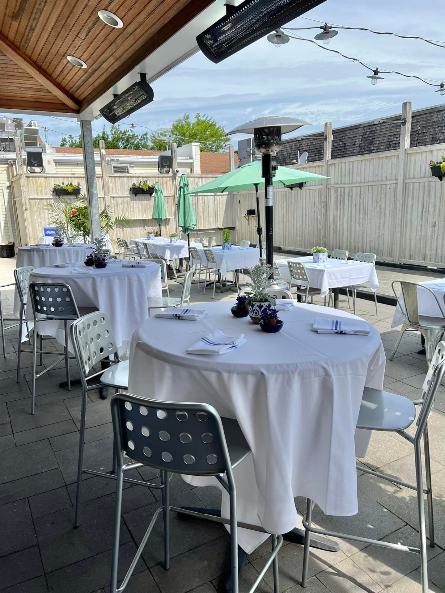 The Lanes Bowl and Bistro - Bistro Restaurant in Mashpee, MA | The Vendry