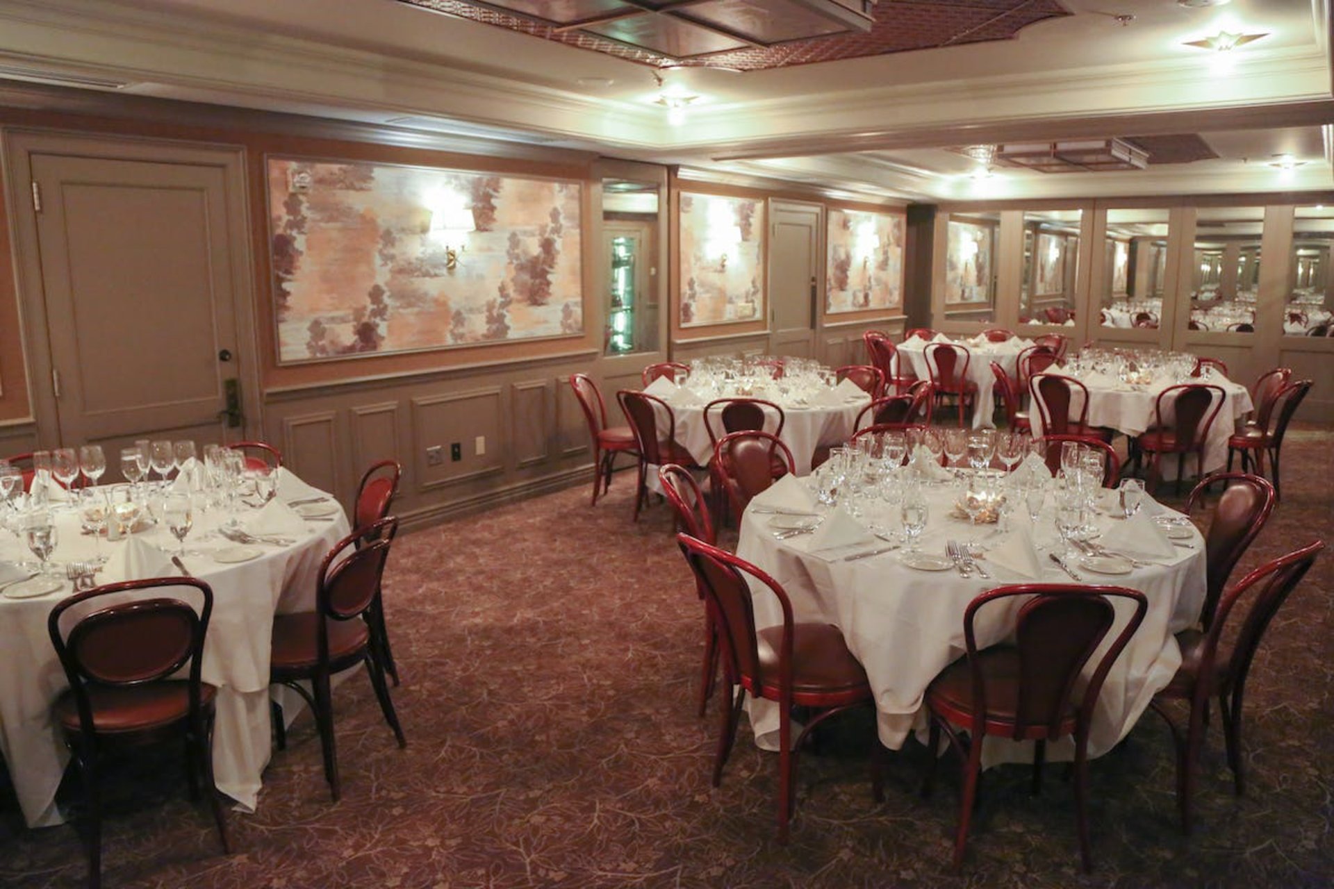 Pecan Room at Bourbon House - Restaurant in in New Orleans, LA | The Vendry