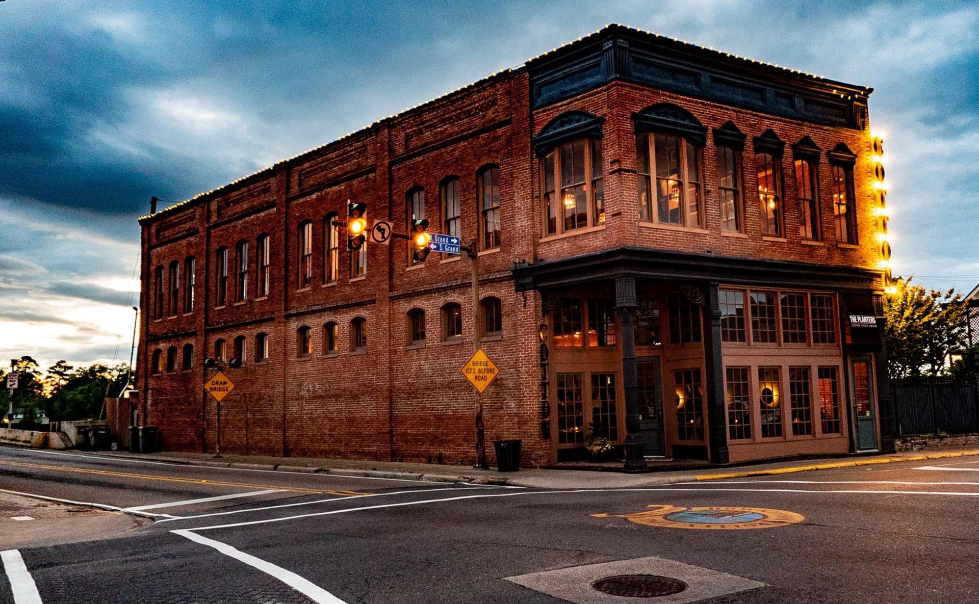 Restaurant Cotton - American Restaurant in Monroe, LA | The Vendry