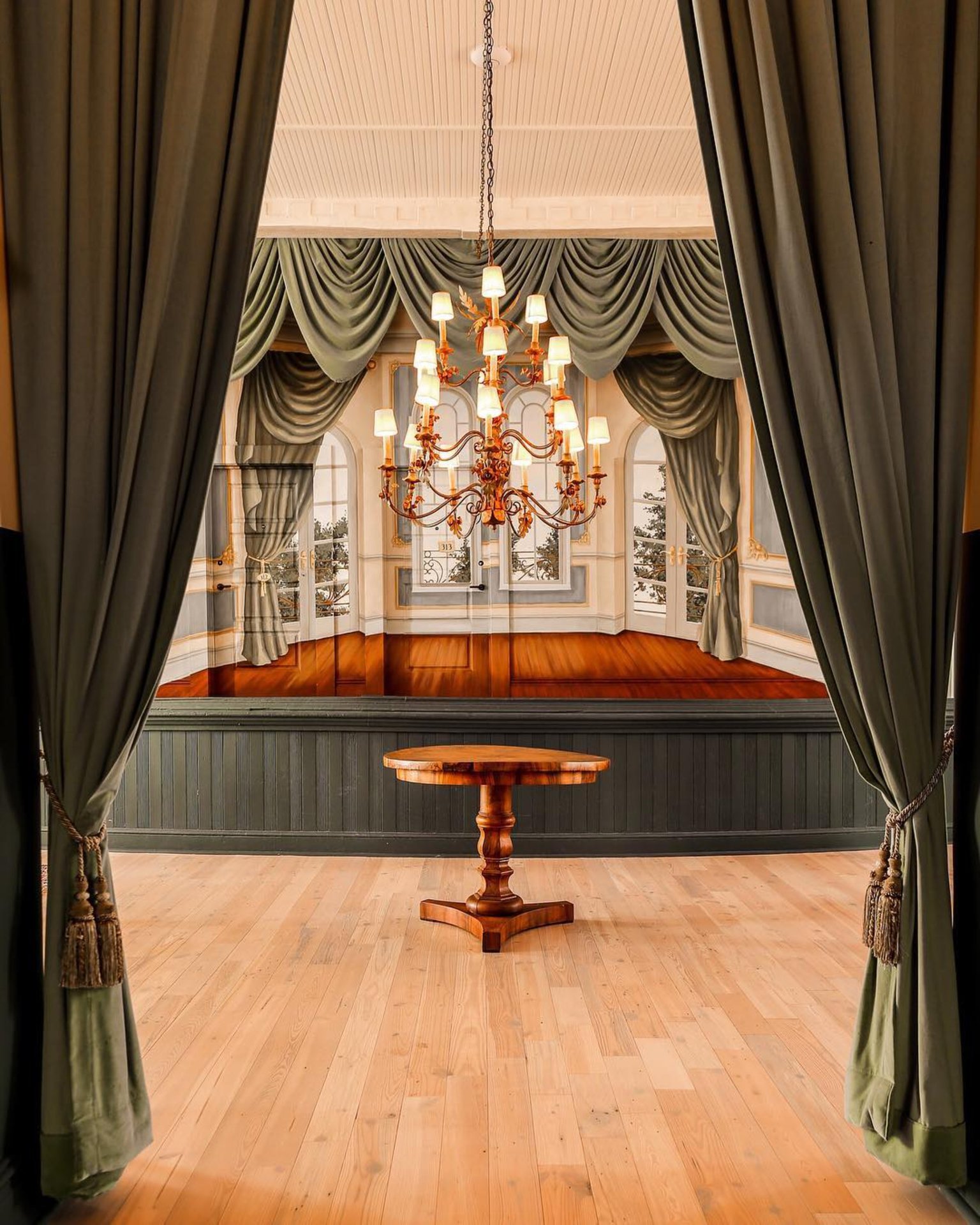 Stage Lounge at Hotel Peter & Paul - Hotel in in New Orleans, LA | The ...