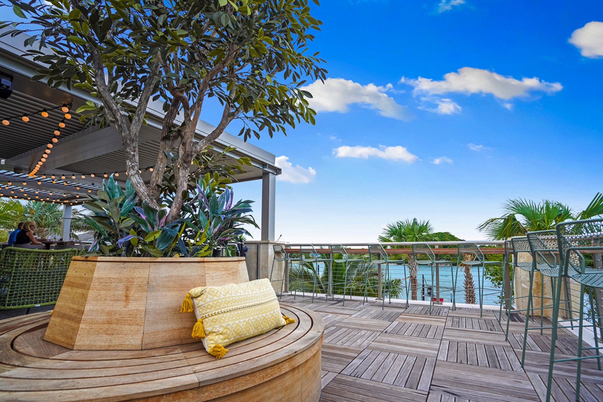 Topside Porch at Topside at the Beacon - Restaurant in in Jupiter, FL ...