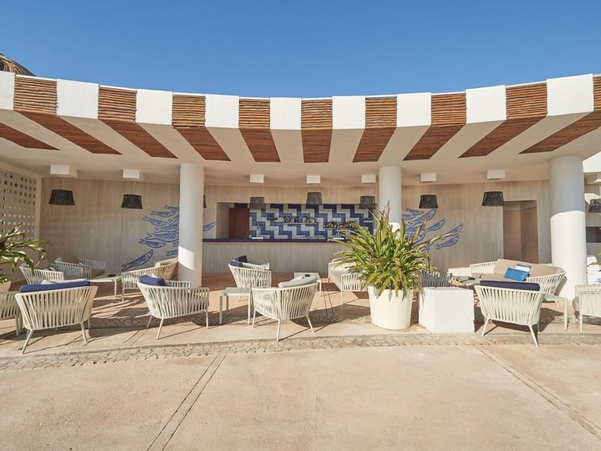 Pool Club at Live Aqua Cancún - Hotel in in Cancún, Mexico | The Vendry