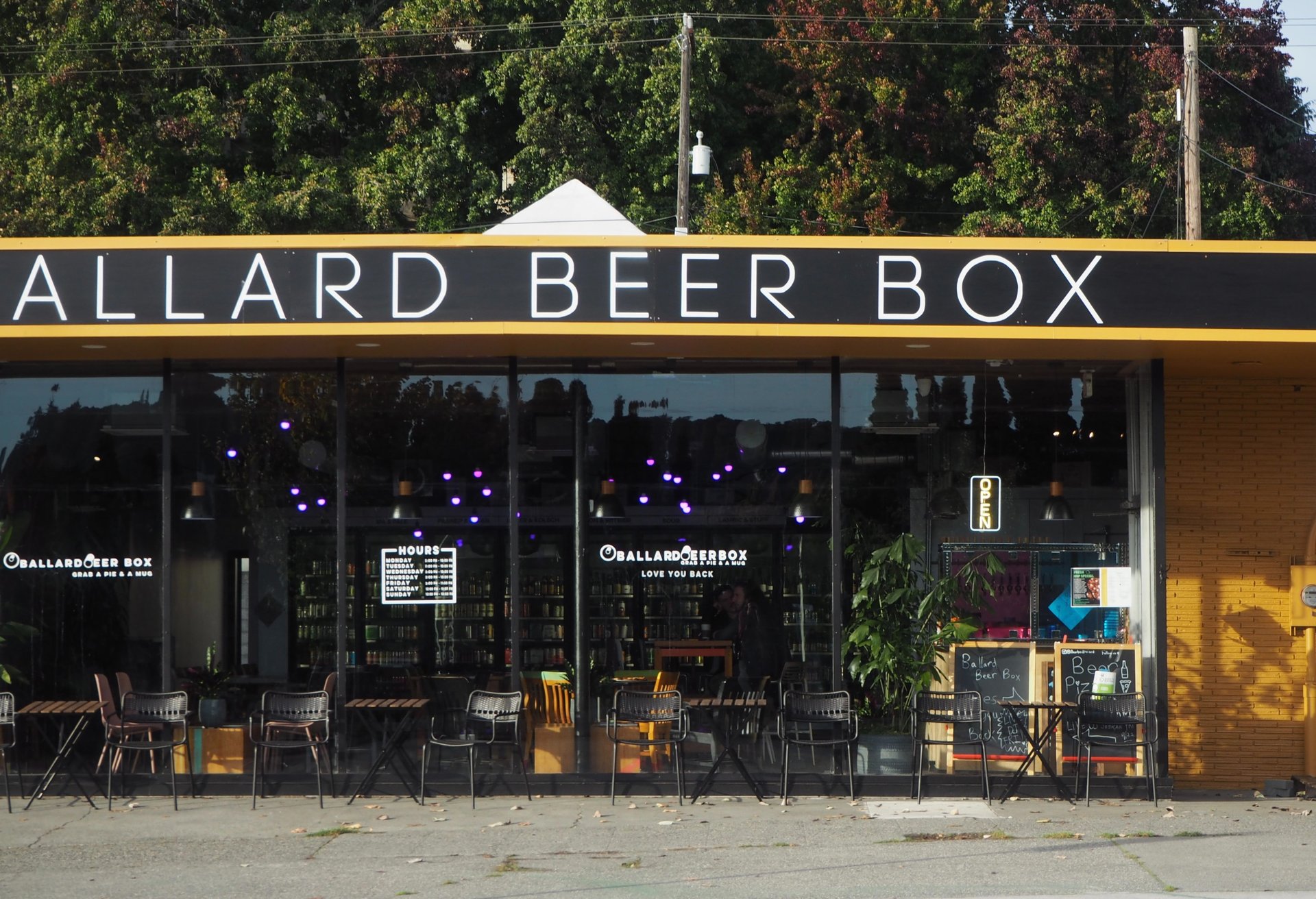 Ballard Beer Box - Pizza Restaurant in Seattle, WA | The Vendry