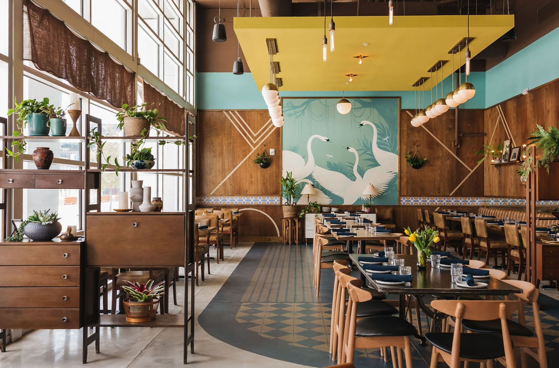 Swan Room at The Monroe - Restaurant in in Orlando, FL | The Vendry