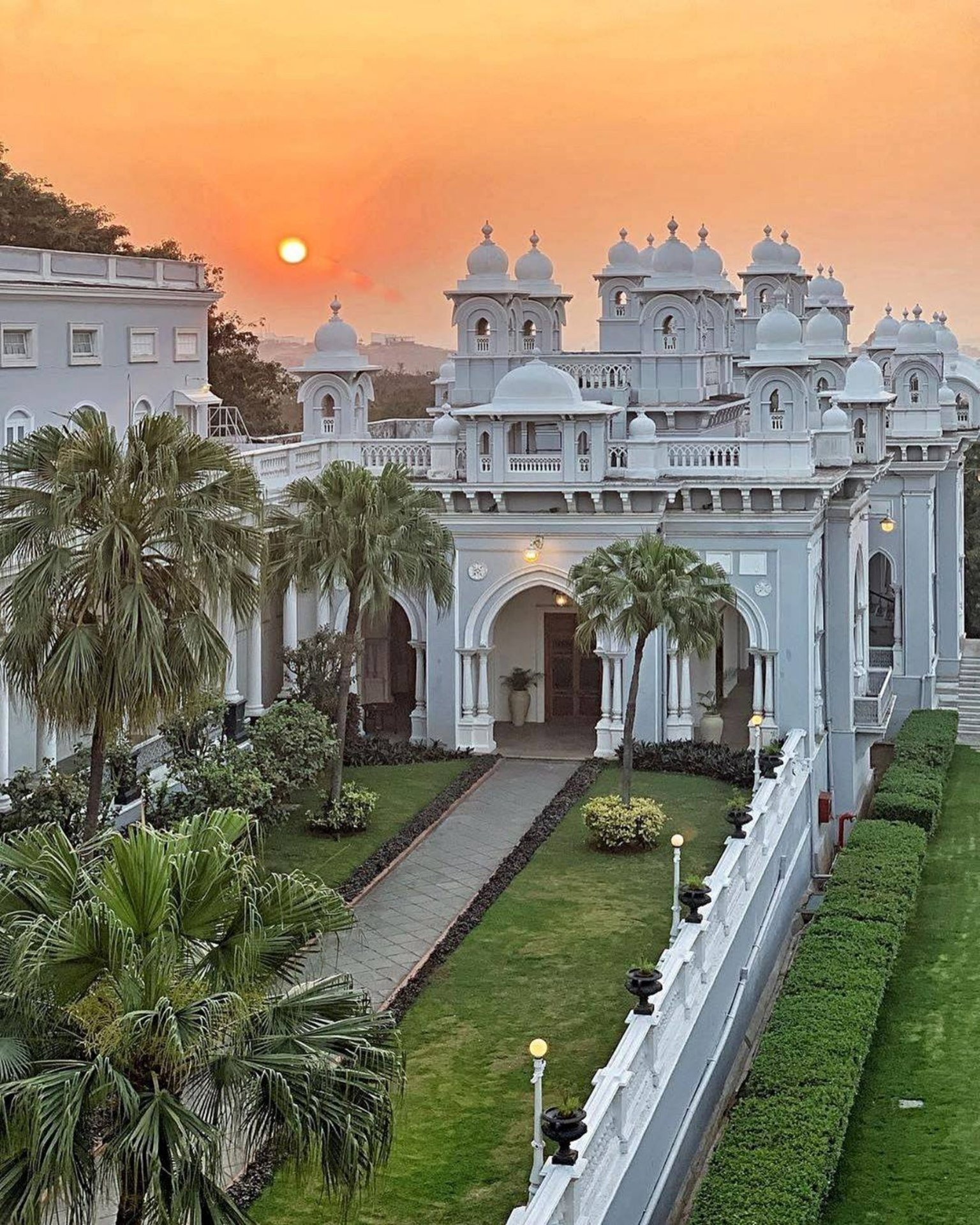 Coronation Hall at Taj Falaknuma Palace - Hotel in in Hyderabad, India ...