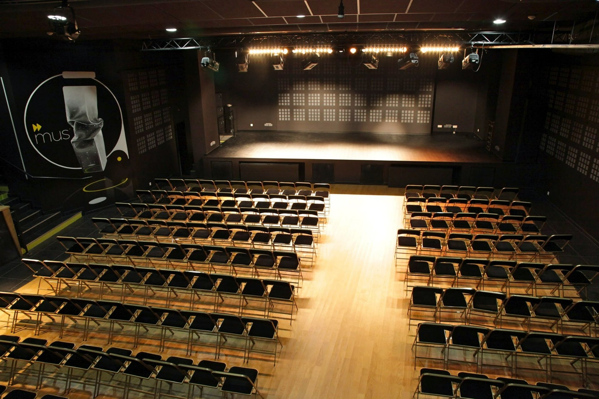 Pan Piper - Performance Space in Paris, France | The Vendry