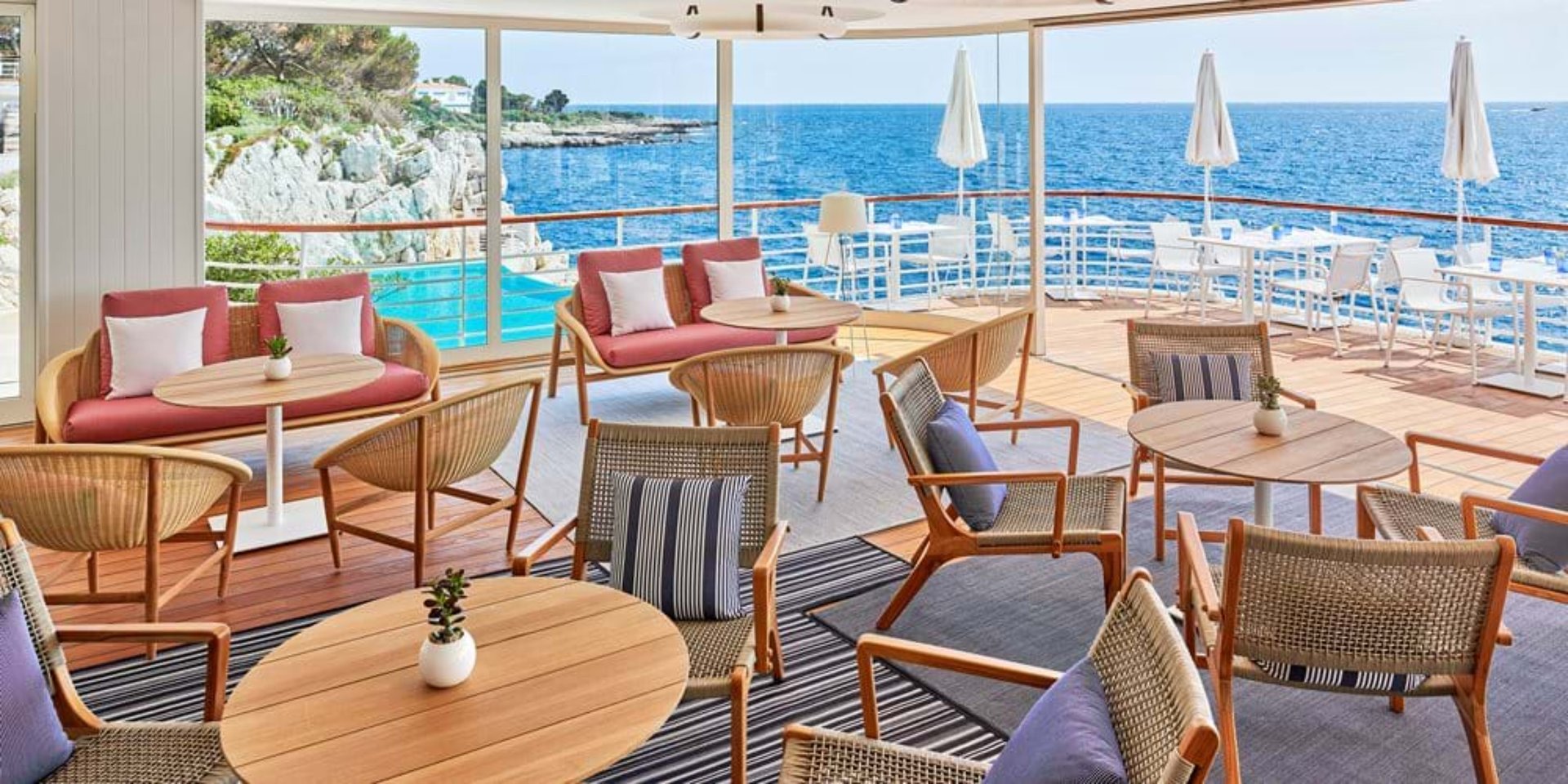 Eden-Roc Bar - Bar / Club in Antibes, France | The Vendry