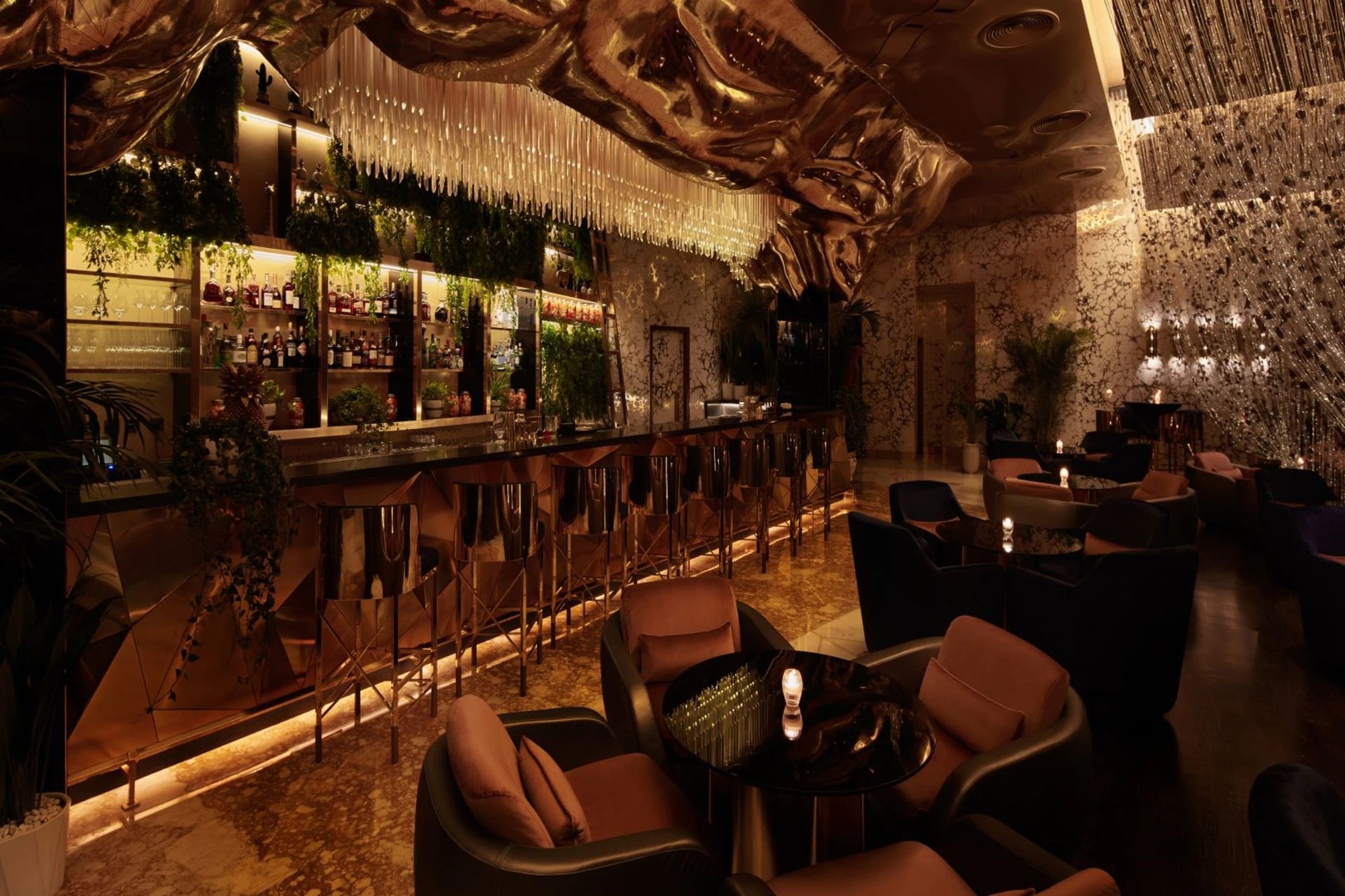 Gilt - Sky Bar - Bar / Club in Dubai, United Arab Emirates | The Vendry