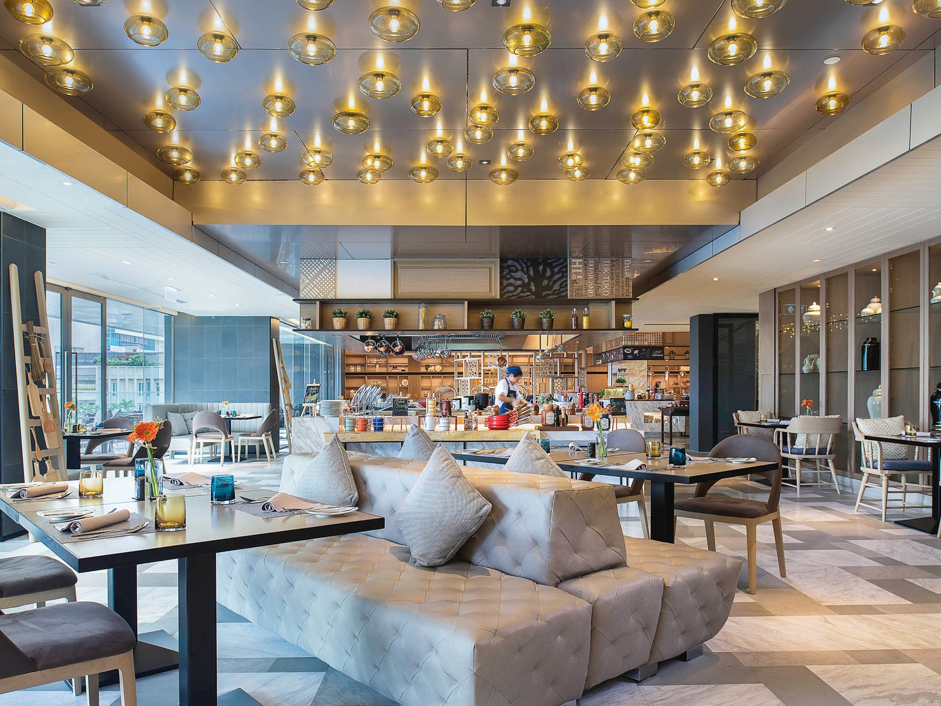 Novotel Bangkok Sukhumvit 20 - Hotel in Khet Khlong Toei, Thailand ...