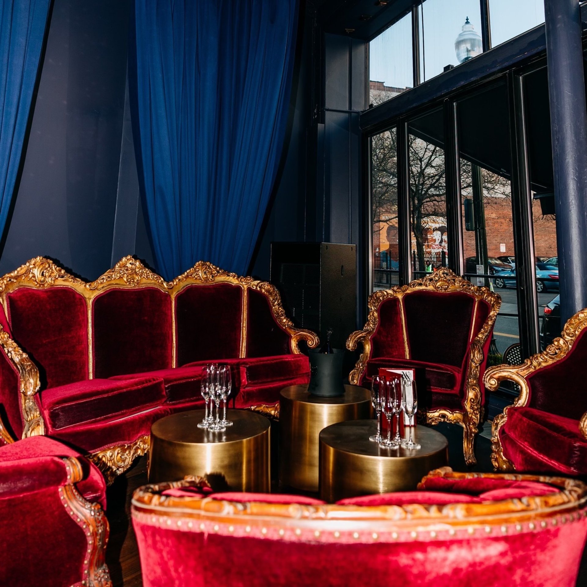 The Vinyl Society - Cocktail Bar Restaurant in Detroit, MI | The Vendry