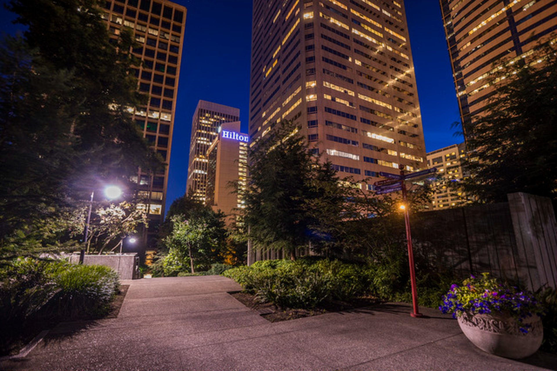 Freeway Park - Public Space in Seattle, WA | The Vendry
