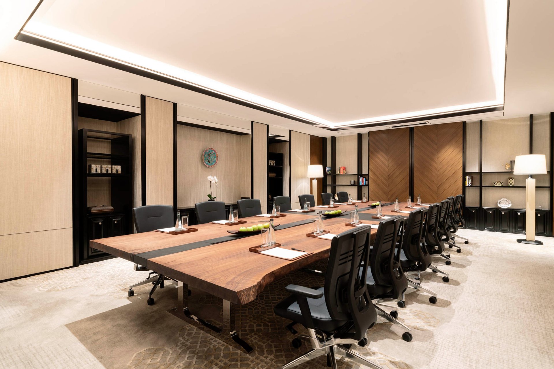 Boardroom at Shangri-La Singapore - Hotel in in Singapore, Singapore ...