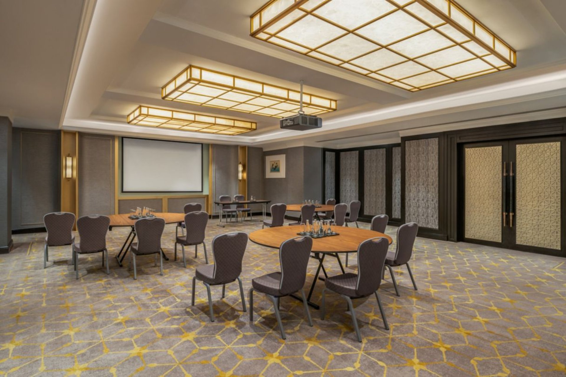 The Gallery I at The Athenee Hotel, a Luxury Collection - Bangkok ...