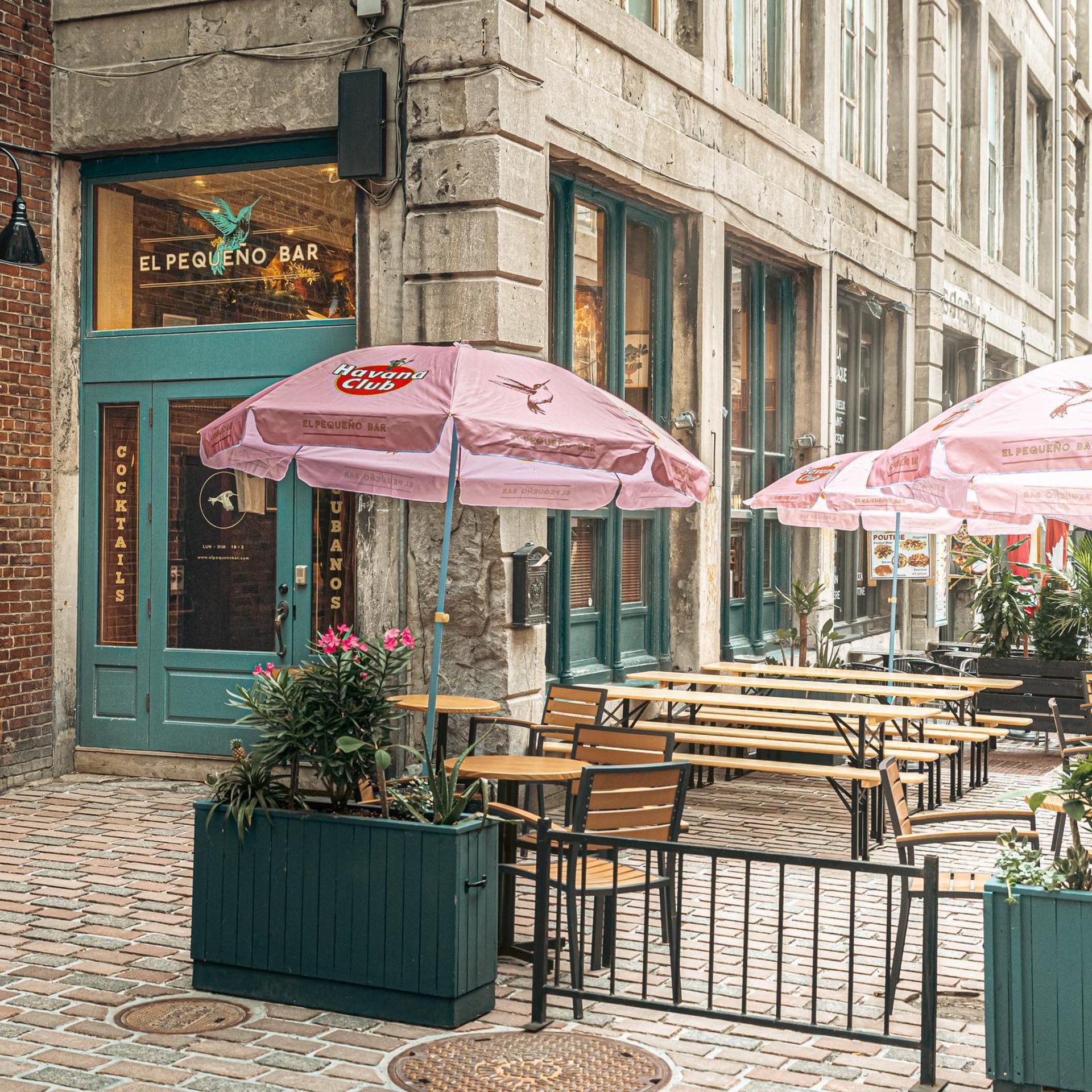 El Pequeño Bar - Bar / Club in Montréal, Canada | The Vendry