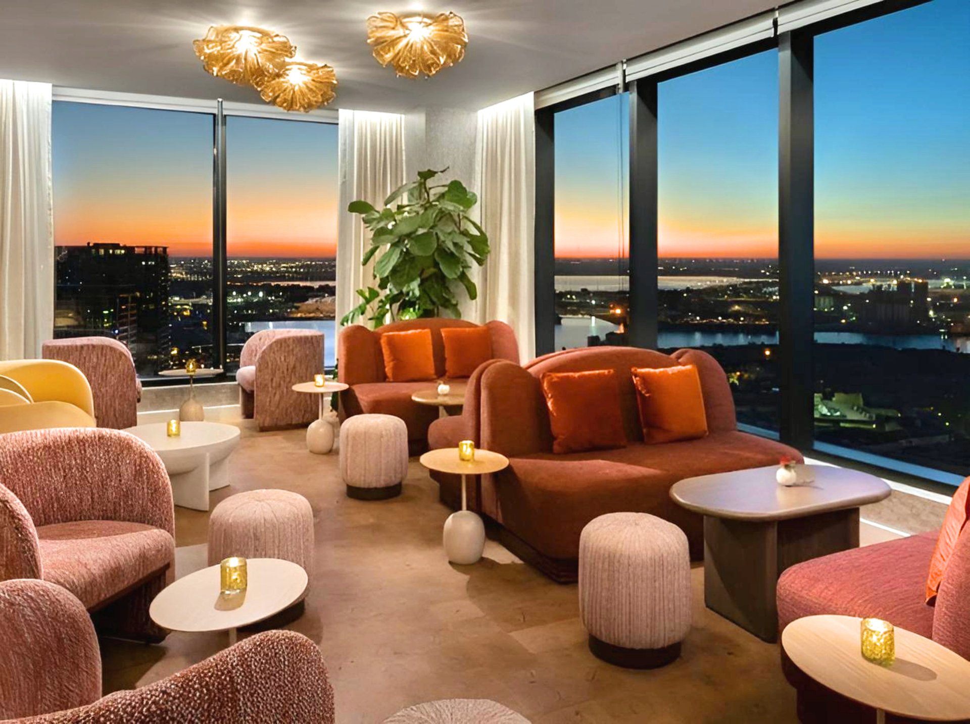 The Horizon Lounge at Beacon Tampa Rooftop Bar - Restaurant in in Tampa ...