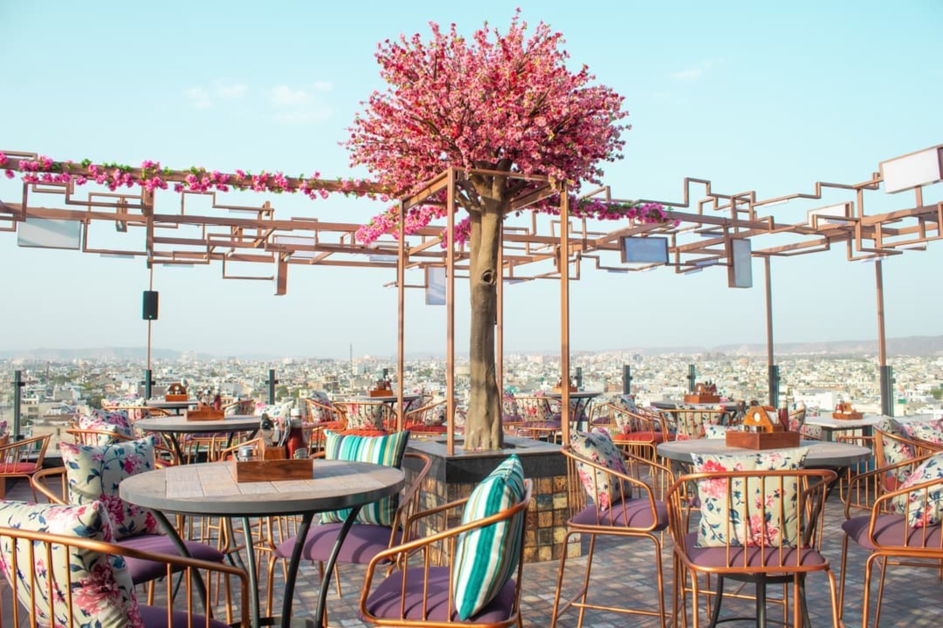 Lighthouse - Bar / Club in Jaipur, India | The Vendry
