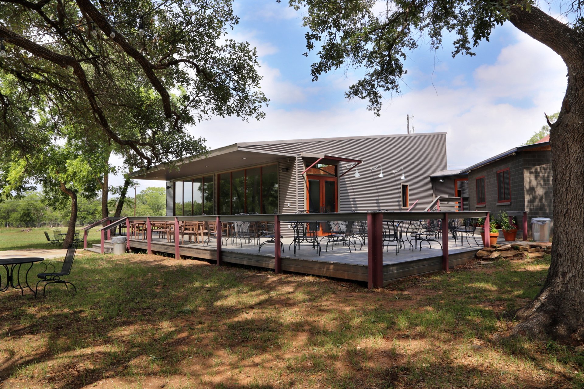 Where to Drink and Eat in Hye, Texas by Eater | The Vendry