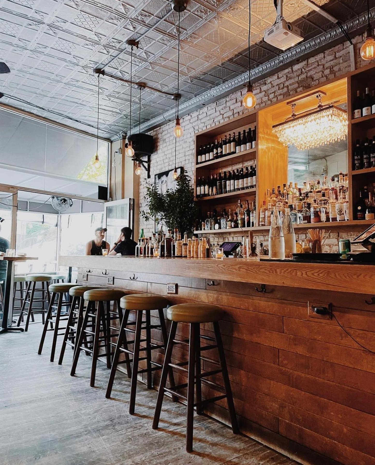 The Warren - Gastropub Restaurant in New York, NY | The Vendry