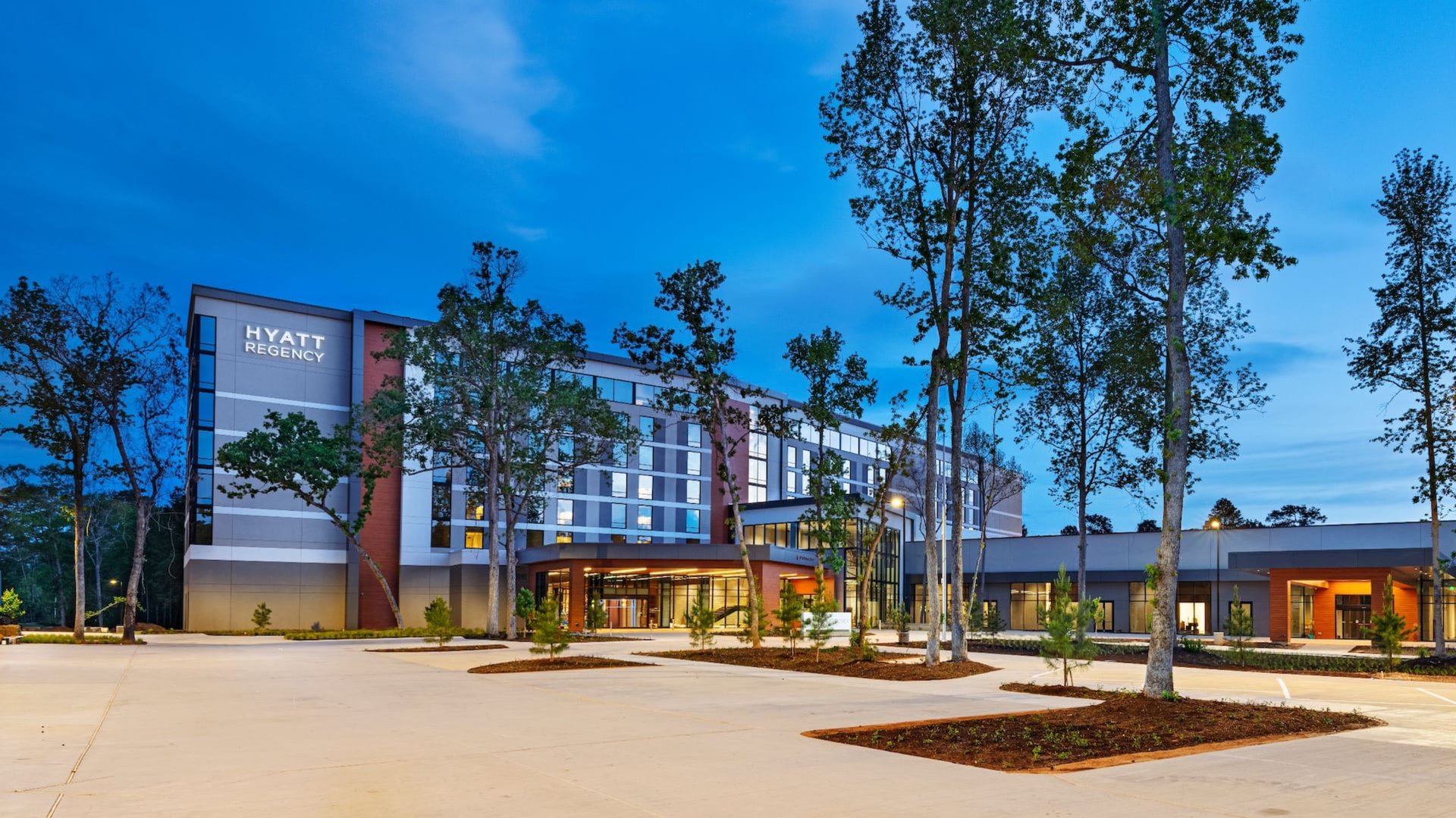Hyatt Regency Conroe - Hotel in Conroe, TX | The Vendry