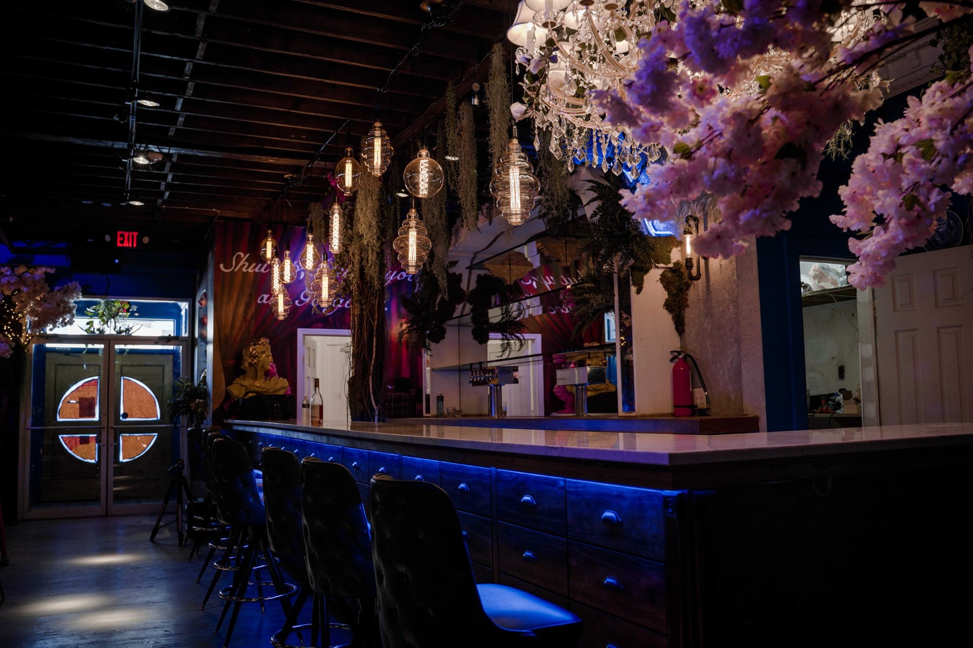 Harlot DC Lounge & Restaurant - Cocktail Bar Restaurant in Washington ...