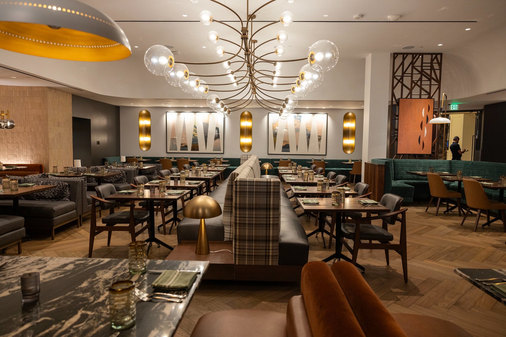 Alder & Ash Bar and Grill at Alder & Ash | Bar & Grill - Restaurant in ...