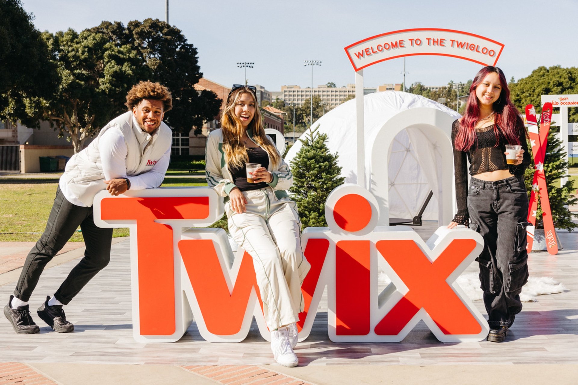 Mars Twix x IF7 Agency - Experiential Activation in Los Angeles, CA ...
