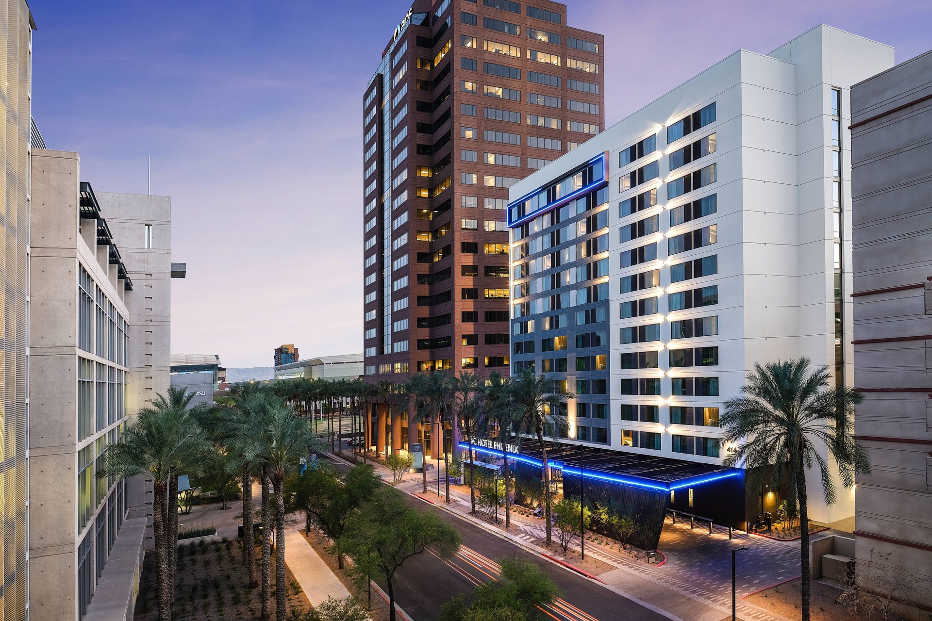 AC Hotel by Marriott Phoenix Downtown - Hotel in Phoenix, AZ | The Vendry