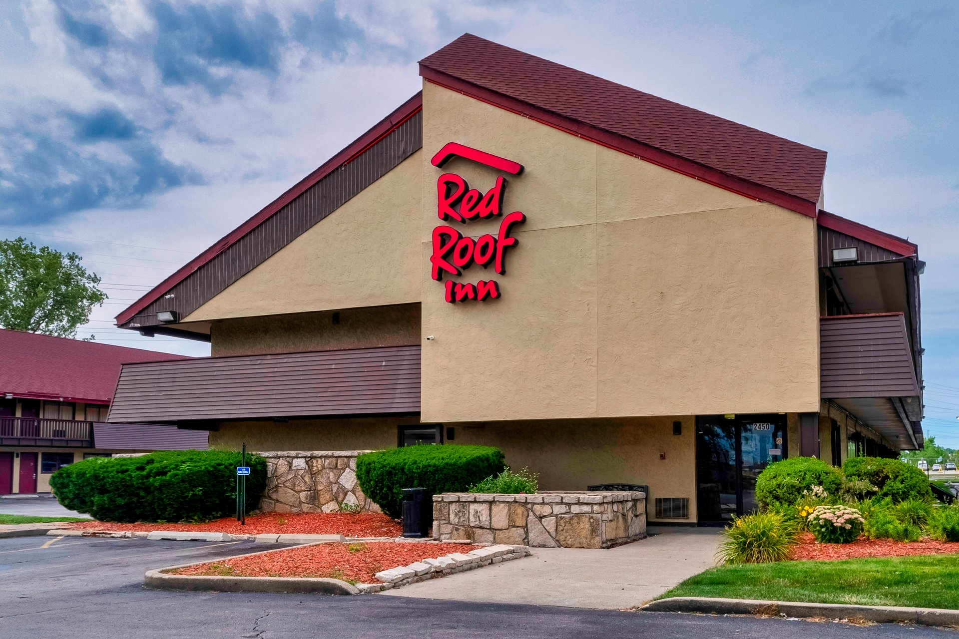 RED ROOF CHICAGO-LANSING - Hotel in Lansing, IL | The Vendry