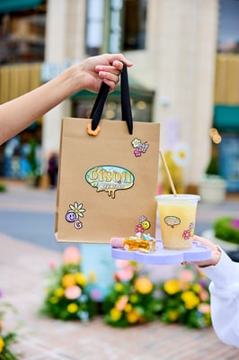 Gisou's Honey Glow Truck - Pop Up in Los Angeles, CA