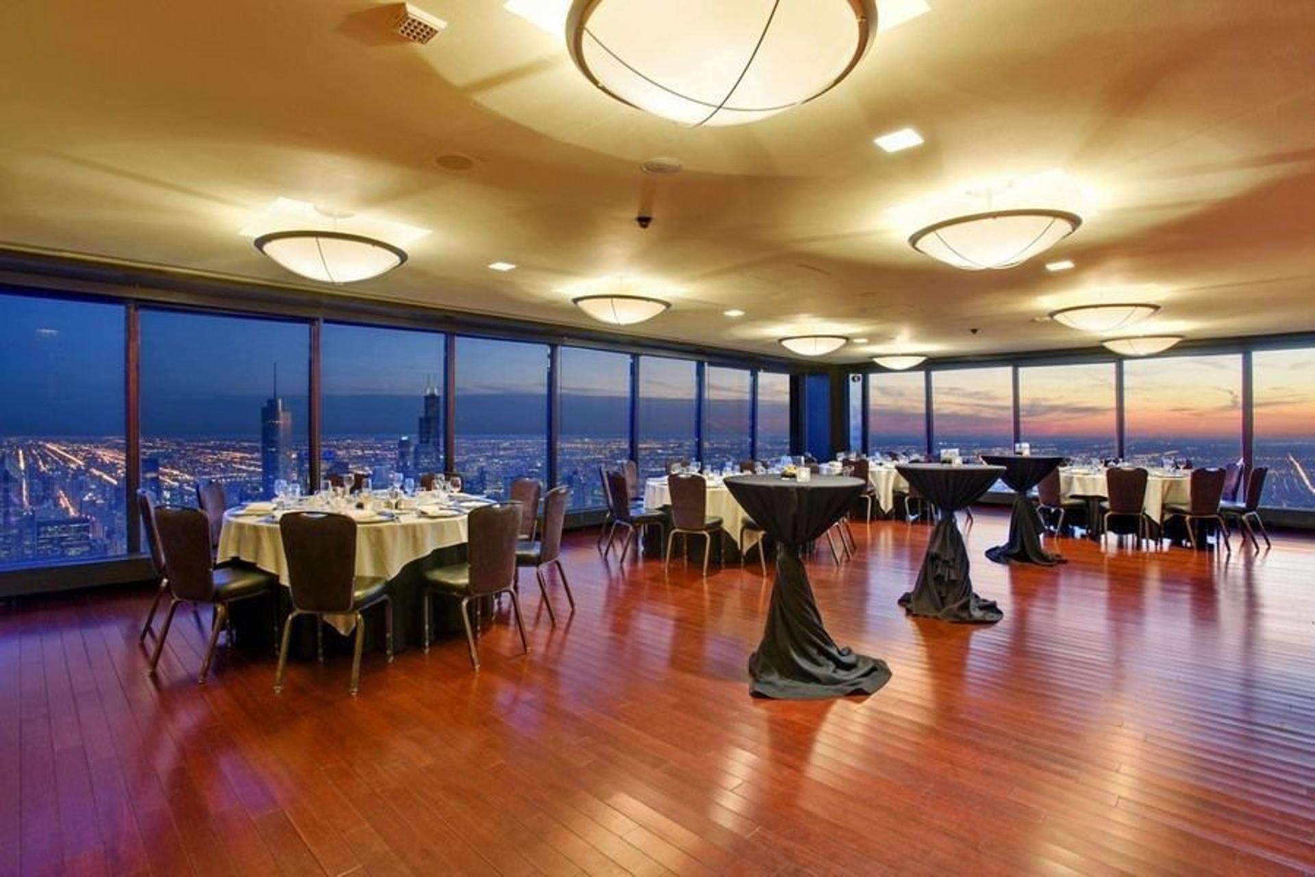 The Signature Room at the 95th® - American Restaurant in Chicago, IL ...