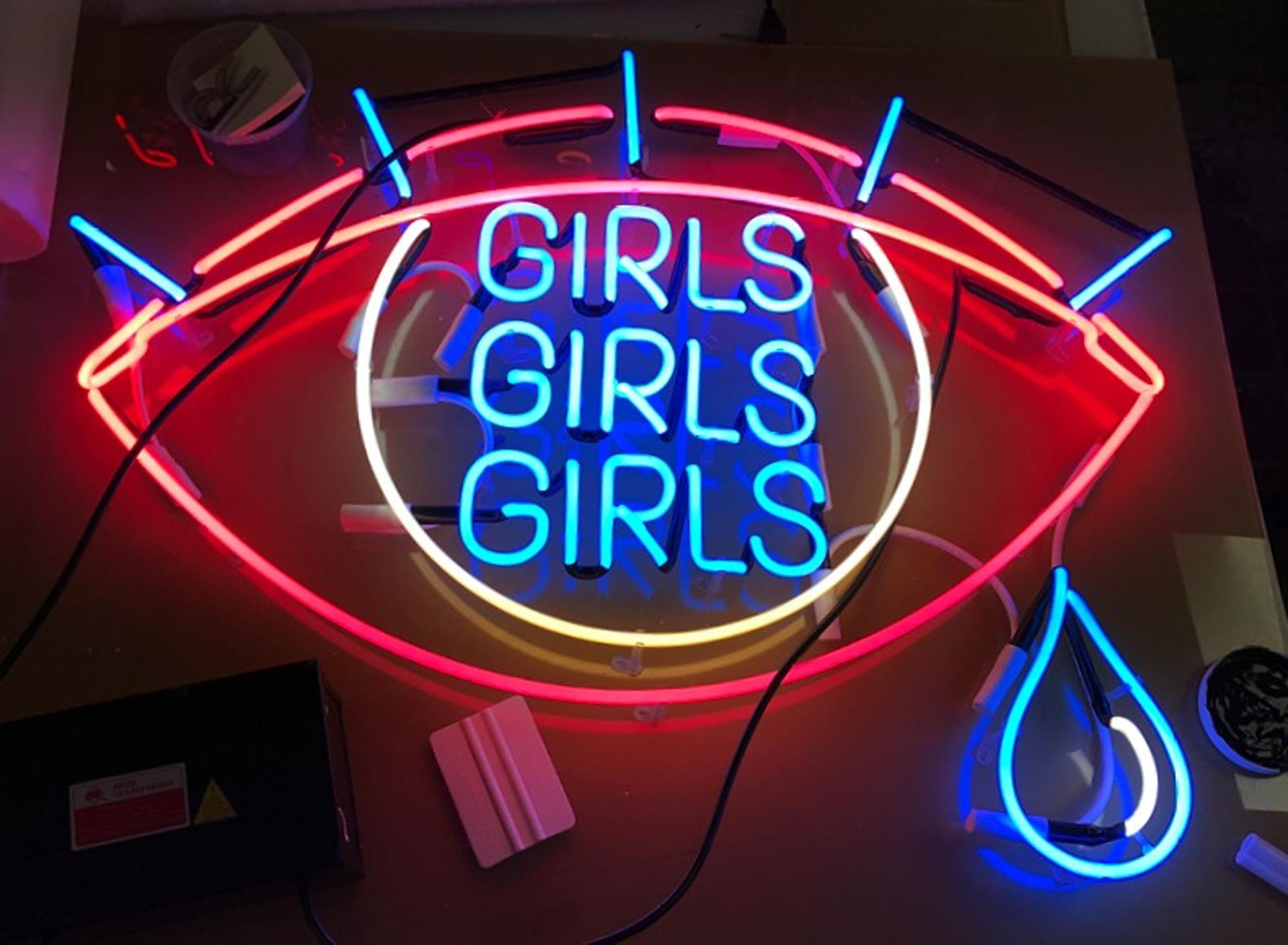 Vida Graphics & Signs - In-Store Event in New York, NY | The Vendry