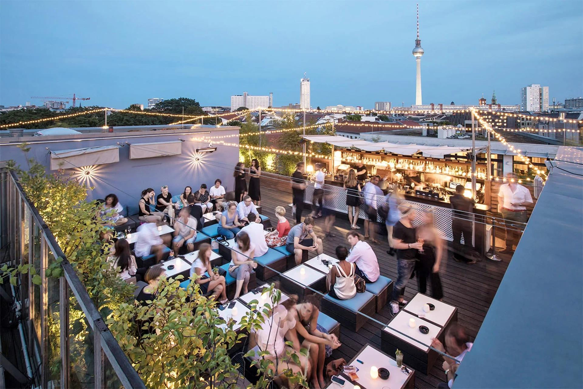 260 Grad - Bar / Club in Berlin, Germany | The Vendry
