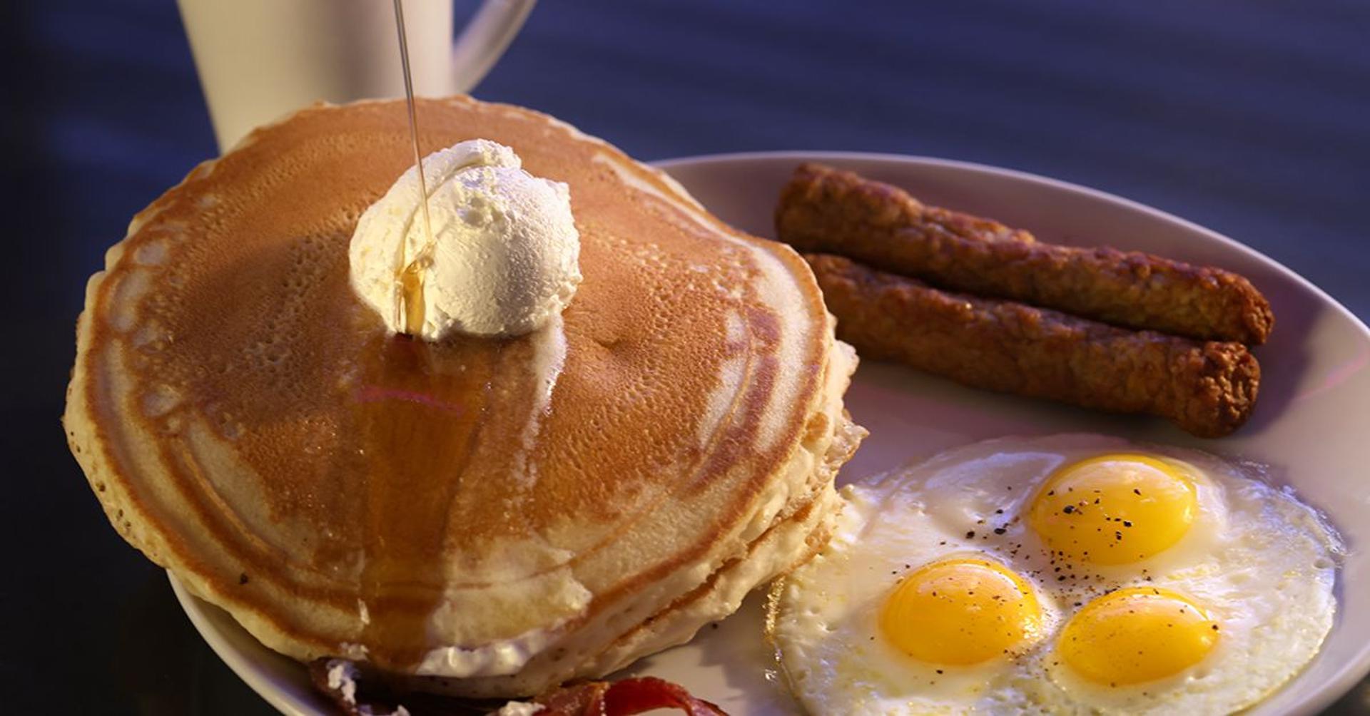Peppermill Restaurant and Fireside Lounge - American Restaurant in Las ...