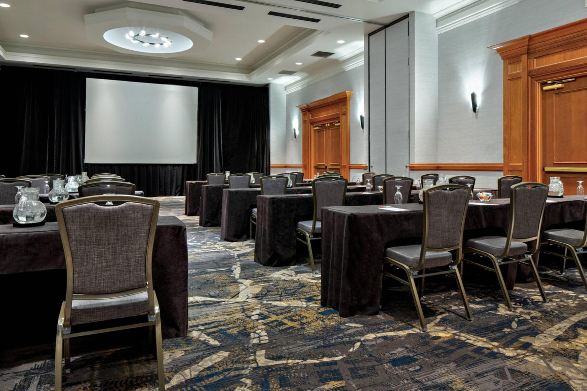 Marriott Dallas Las Colinas - Hotel in Irving, TX | The Vendry