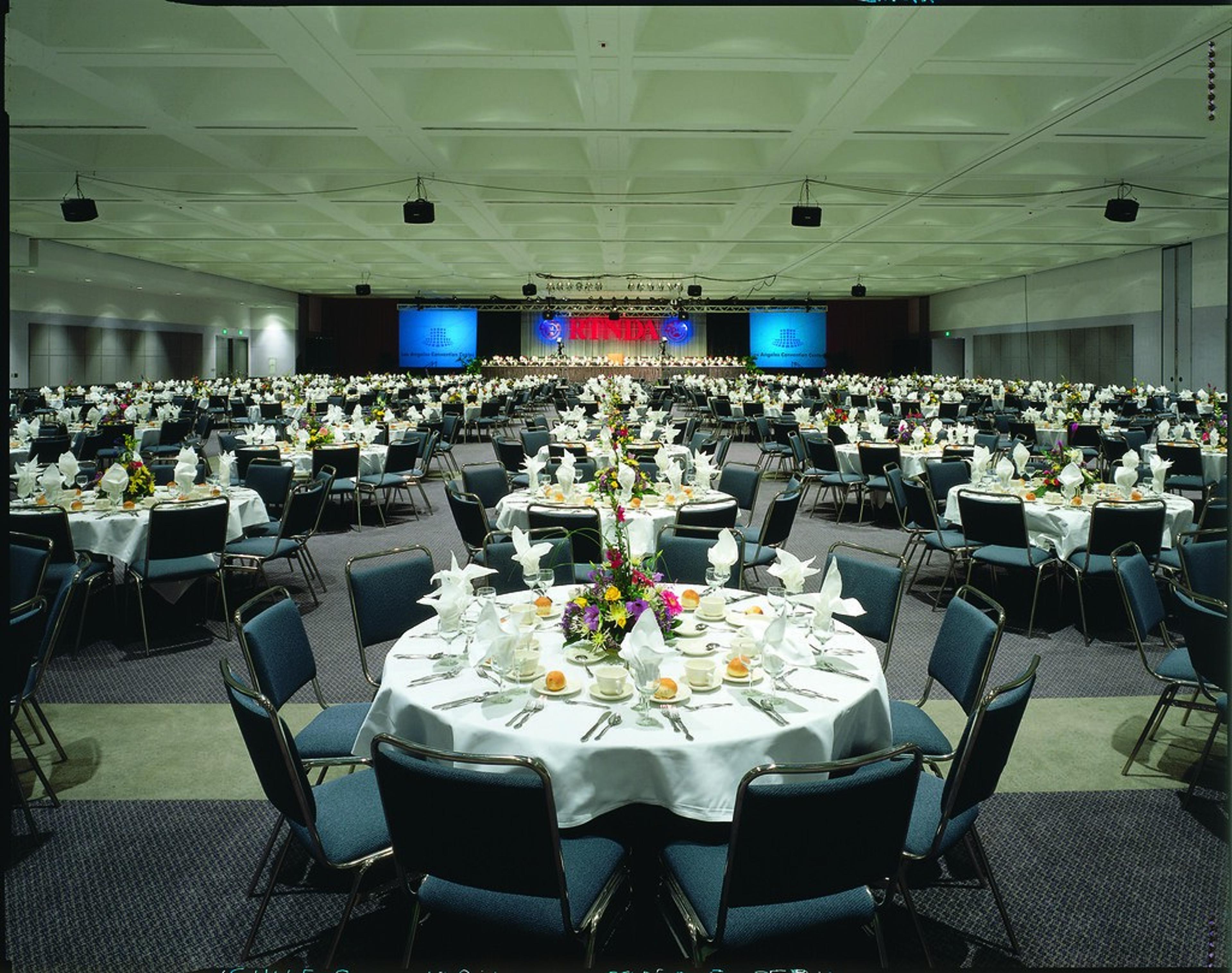 Los Angeles Convention Center - Convention Center in Los Angeles, CA ...