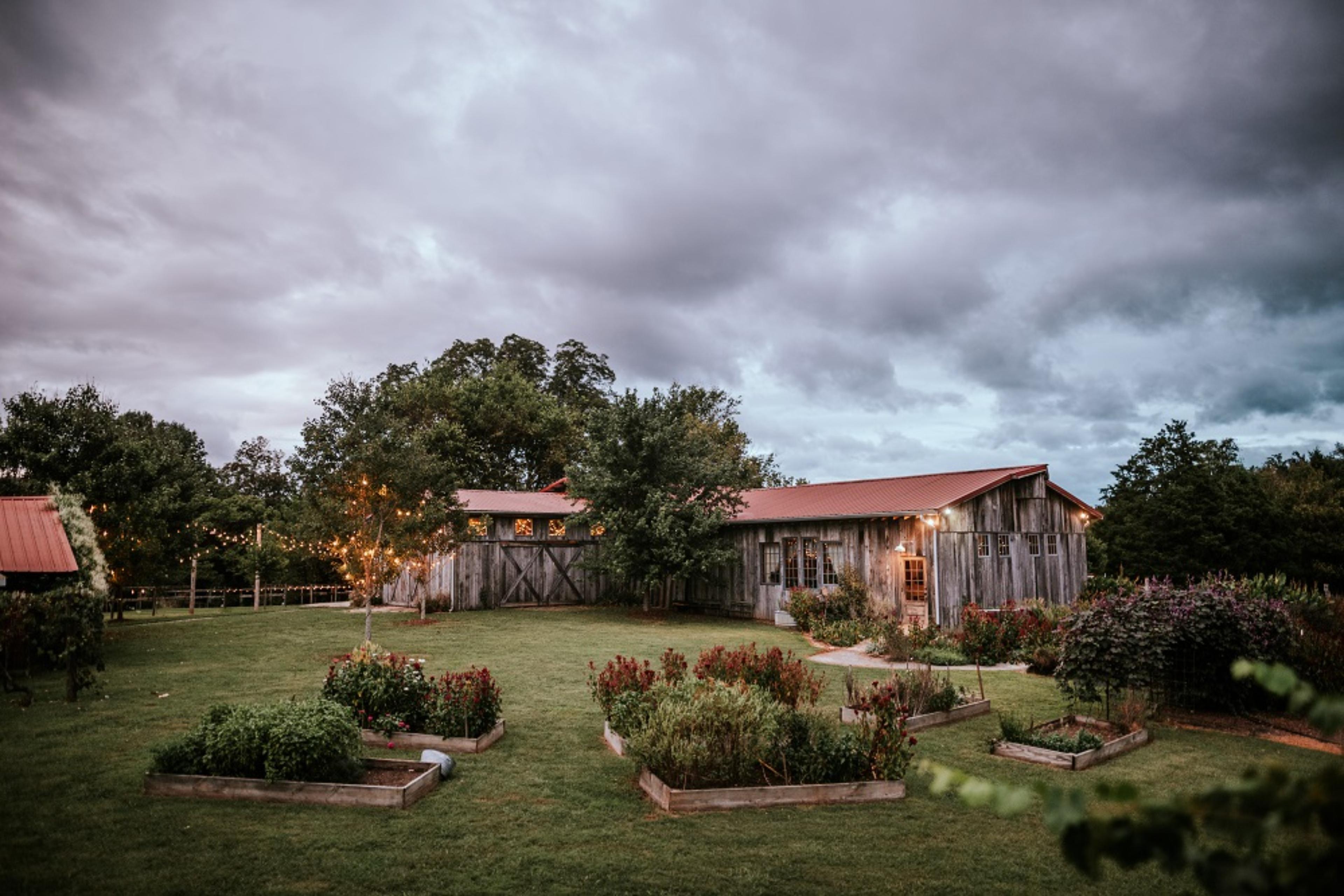 The Barn at High Point Farms - Event Space in Flintstone, GA | The Vendry