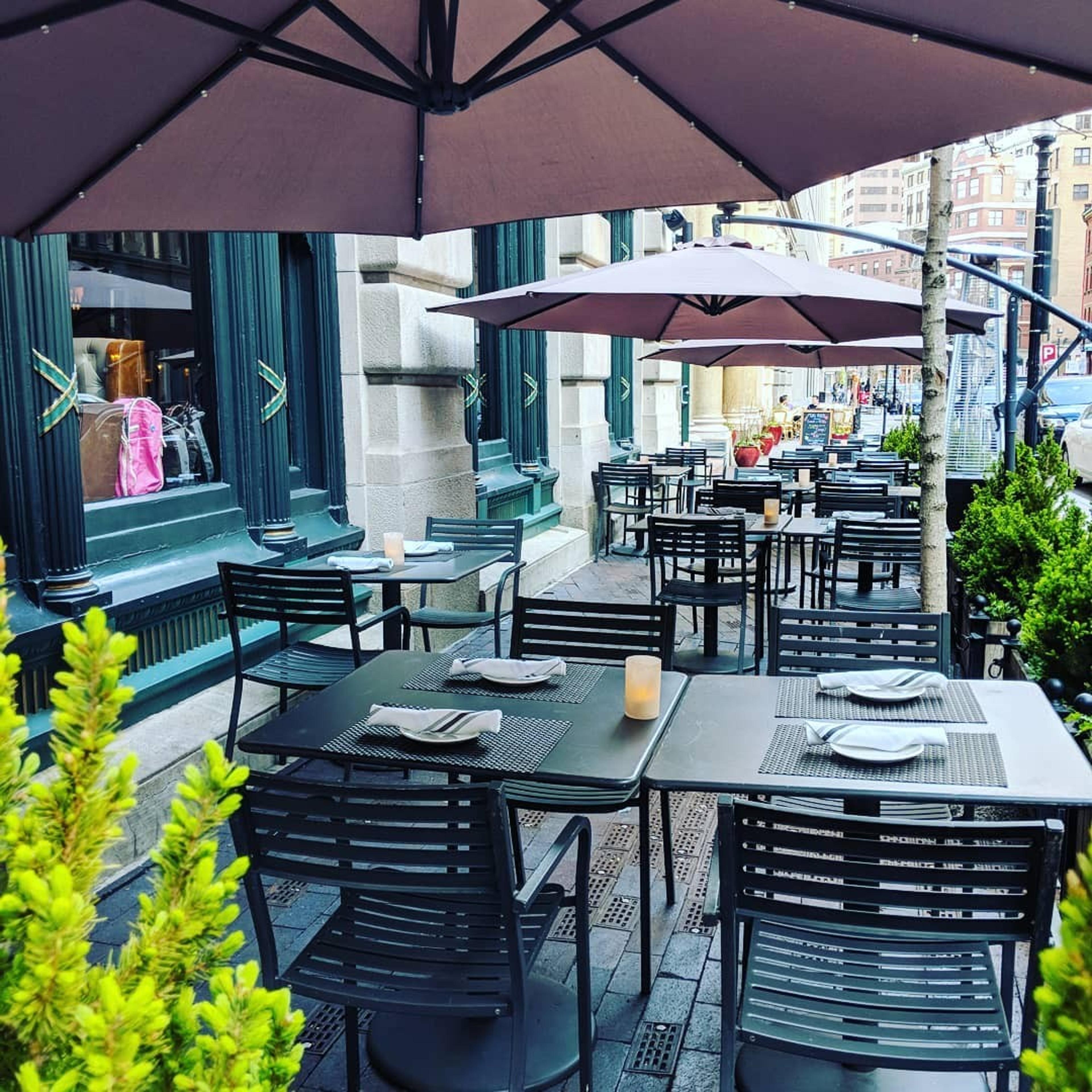 Bostonia Public House - American Restaurant in Boston, MA | The Vendry
