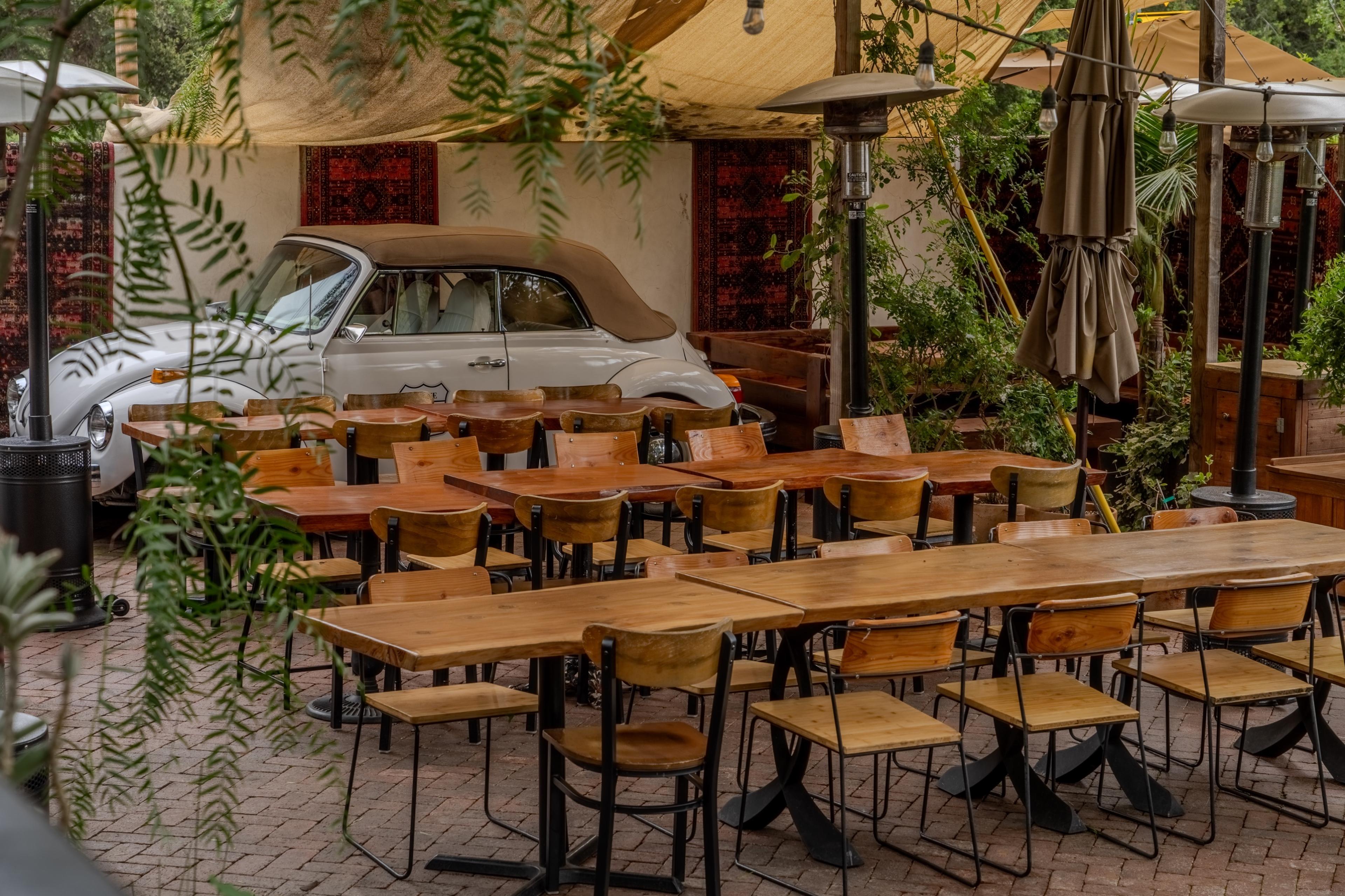 Cafe on 27 - Cafe Restaurant in Topanga, CA | The Vendry