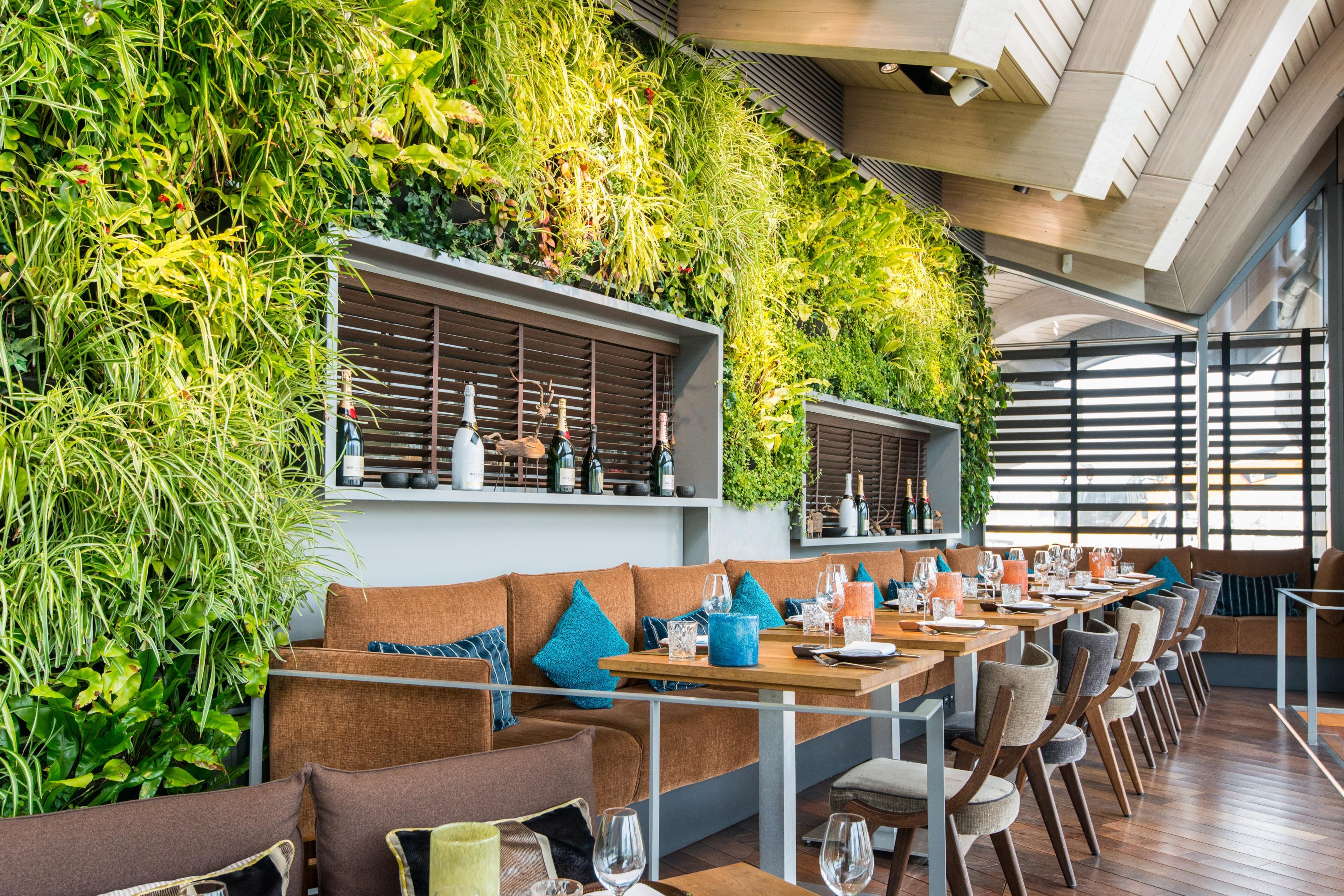 The 22 Best Rooftop Bars In Hamburg by Wanderlog | The Vendry