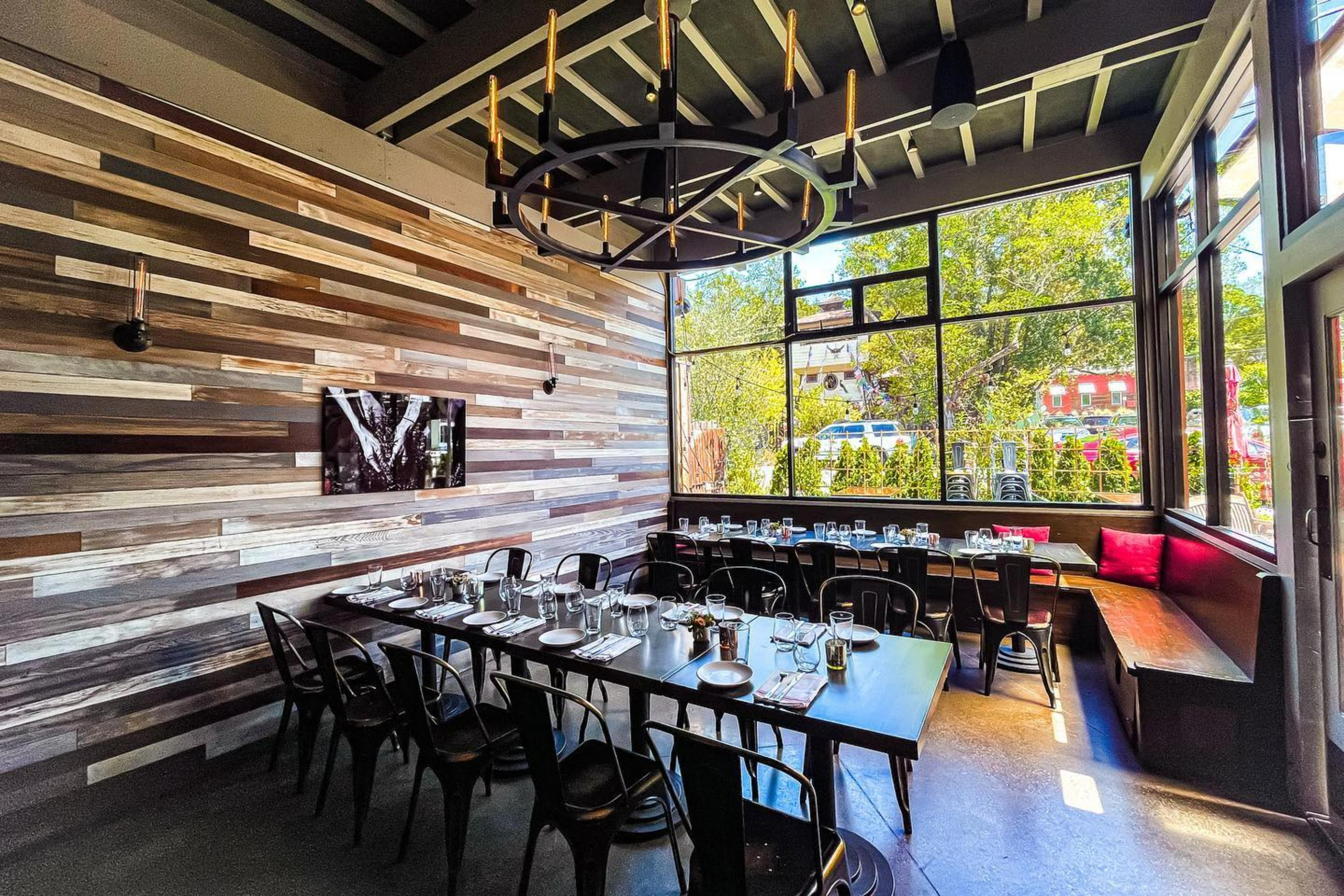 Glen Ellen Star - American Restaurant in Glen Ellen, CA | The Vendry
