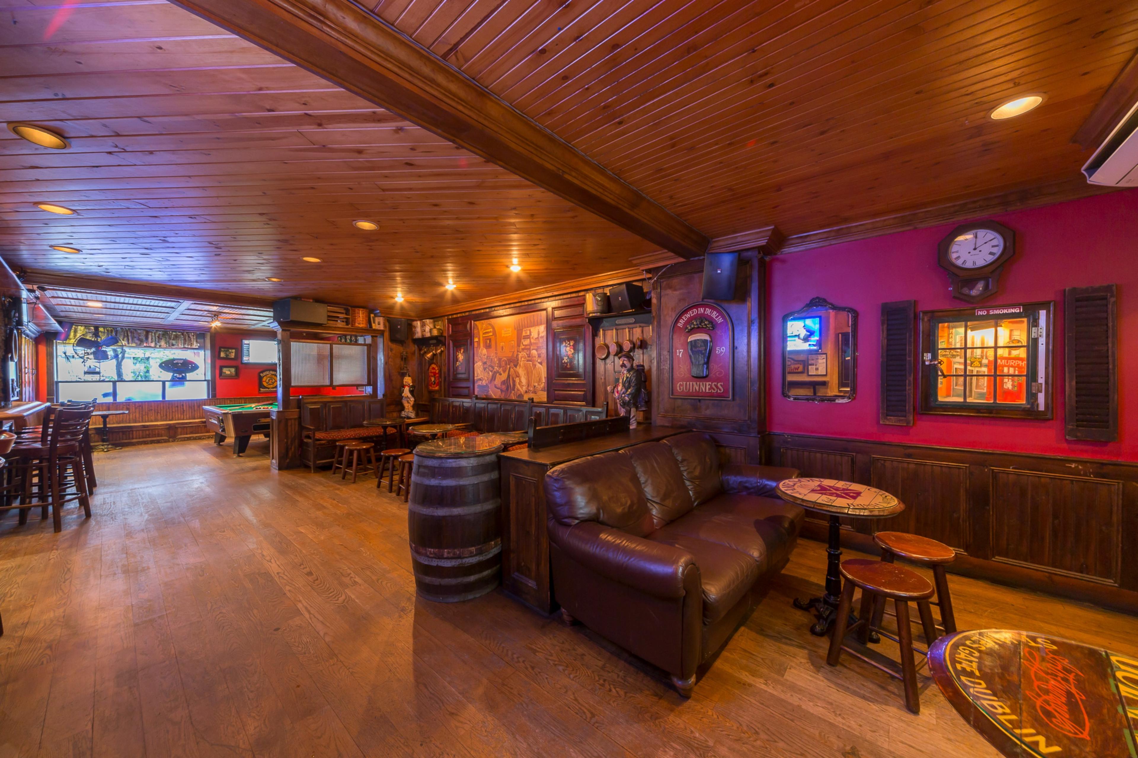 Peter Dillon's Pub - Irish pub Restaurant in New York, NY | The Vendry