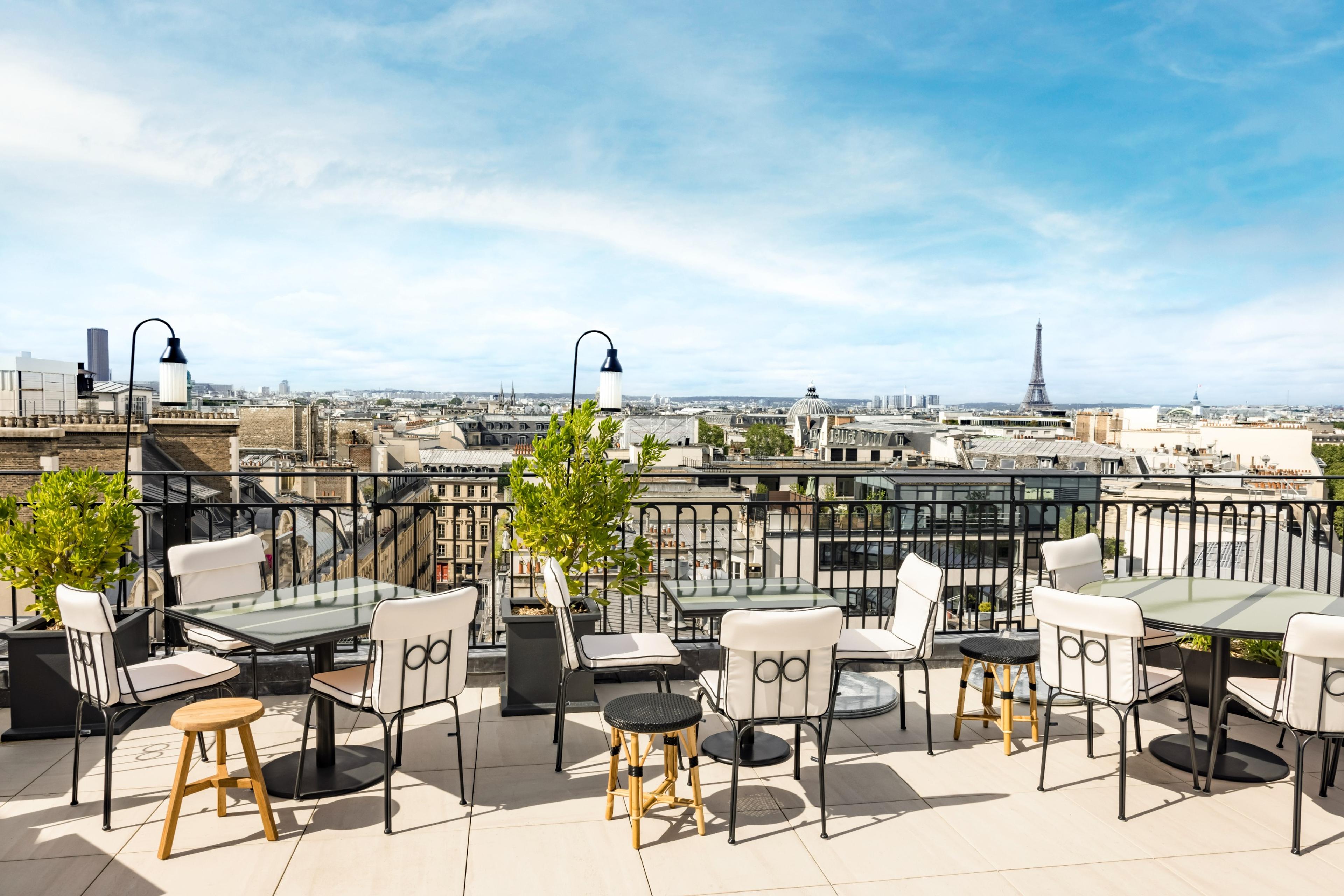 Sequoia Rooftop Bar - Bar / Club in Paris, France | The Vendry