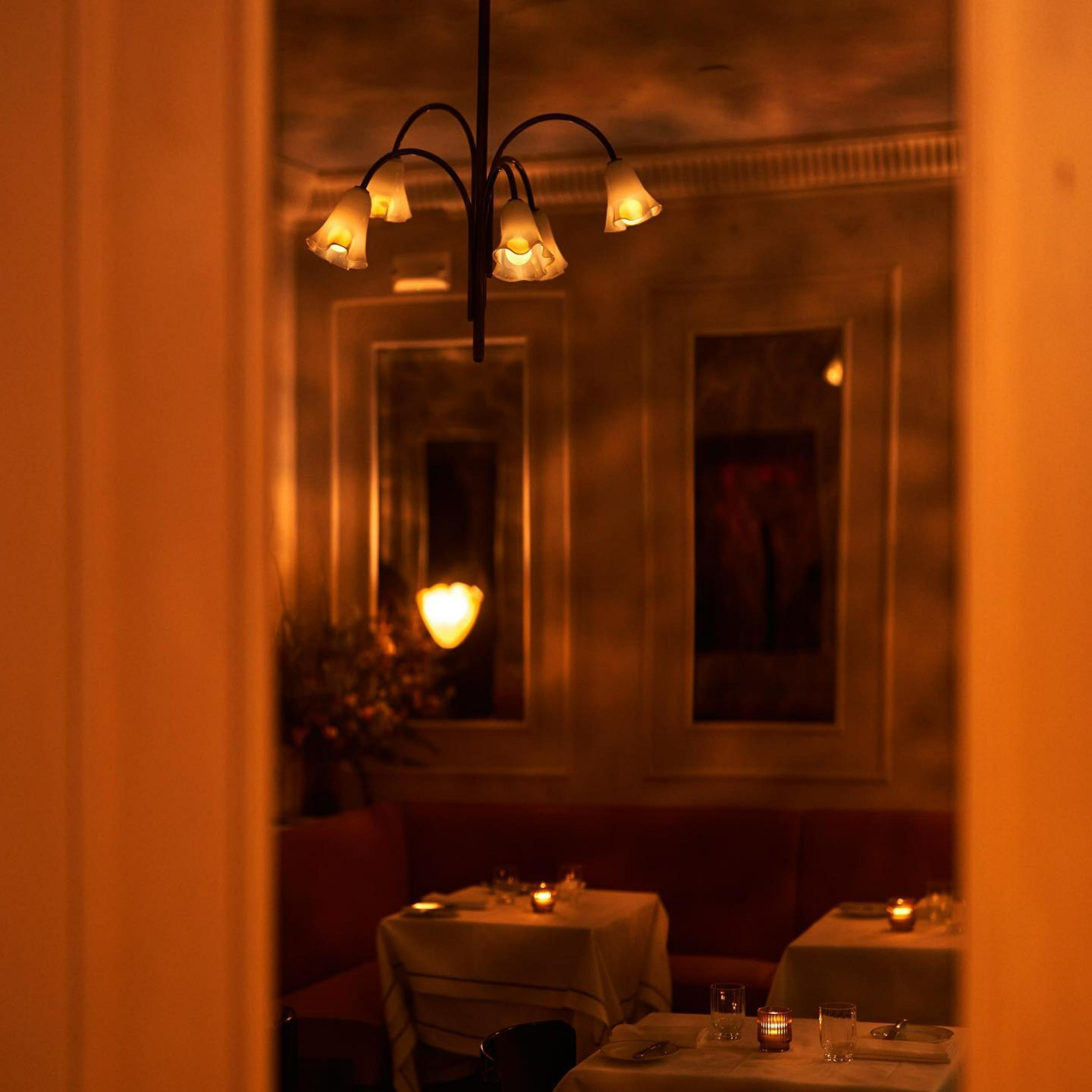 Raf's - Cafe Restaurant in New York, NY | The Vendry