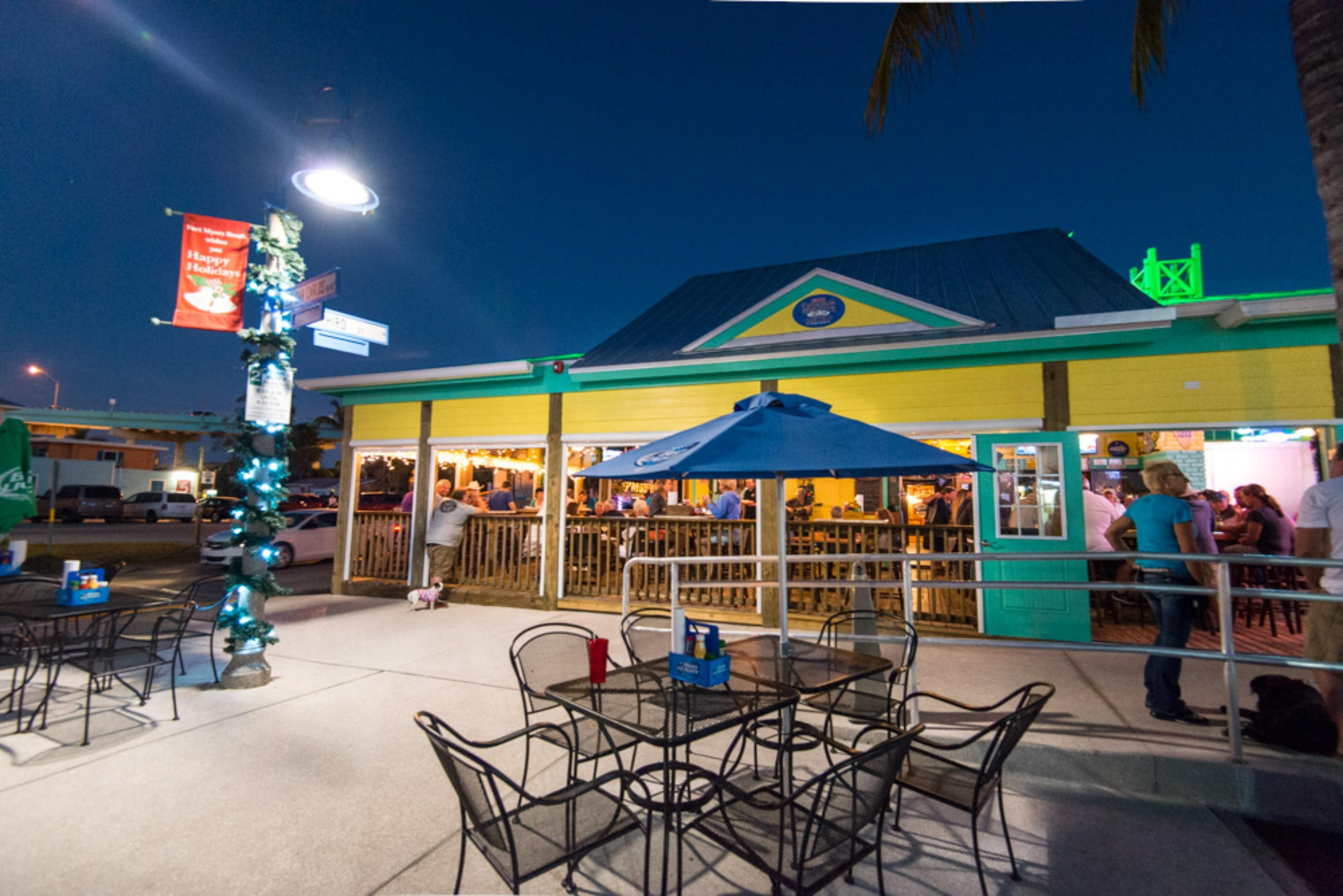 The 38 best rooftop bars in Fort Myers by Wanderlog | The Vendry